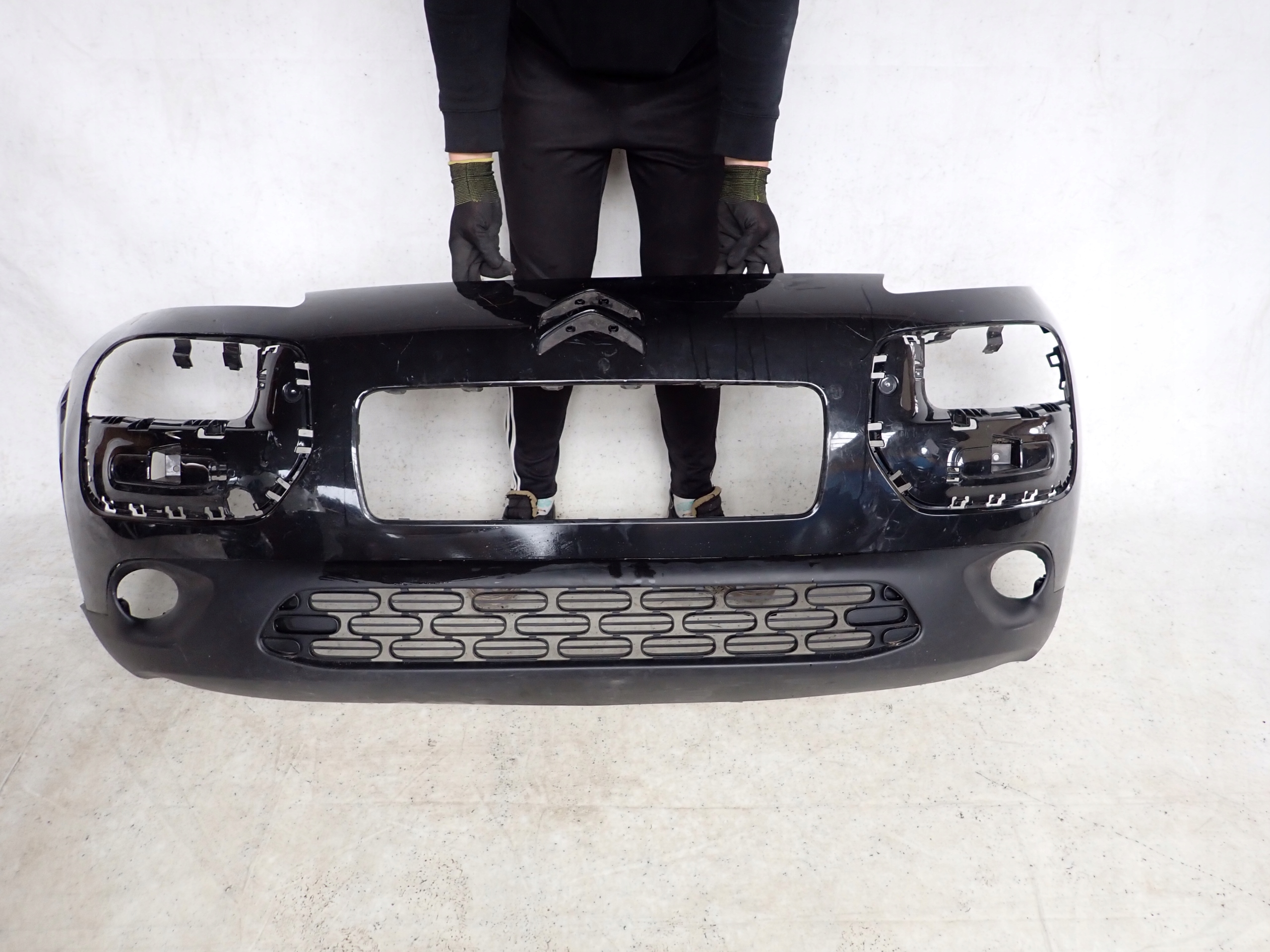 CITROEN C4 CACTUS 14- ZDERZAK PRZÓD PRZEDNI za 1100.00PLN z Międzychód ...