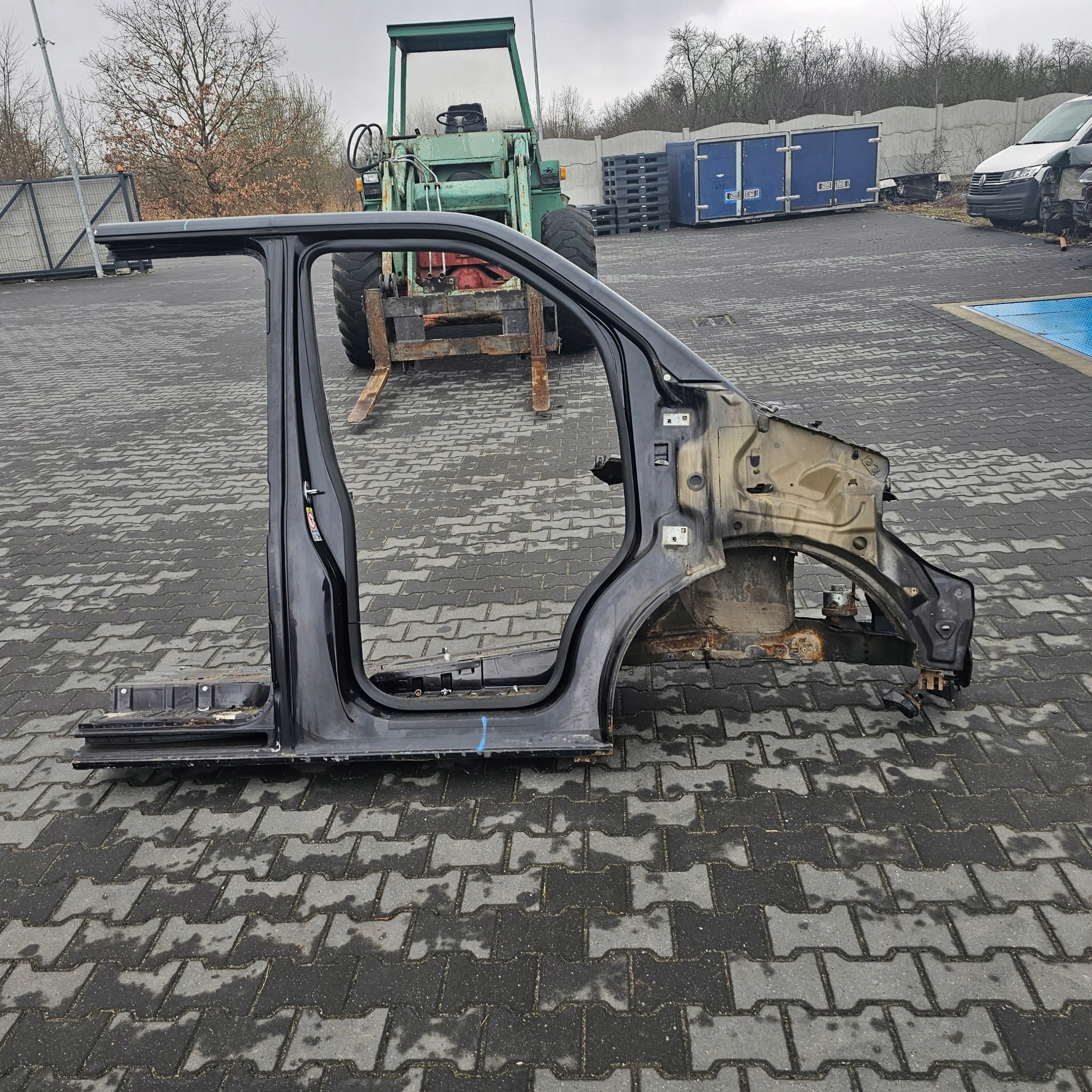 VW T5 T6 ćwiartka podłużnica błotnik PRAWY PRZÓD LC9Z za 1200.00PLN z ...