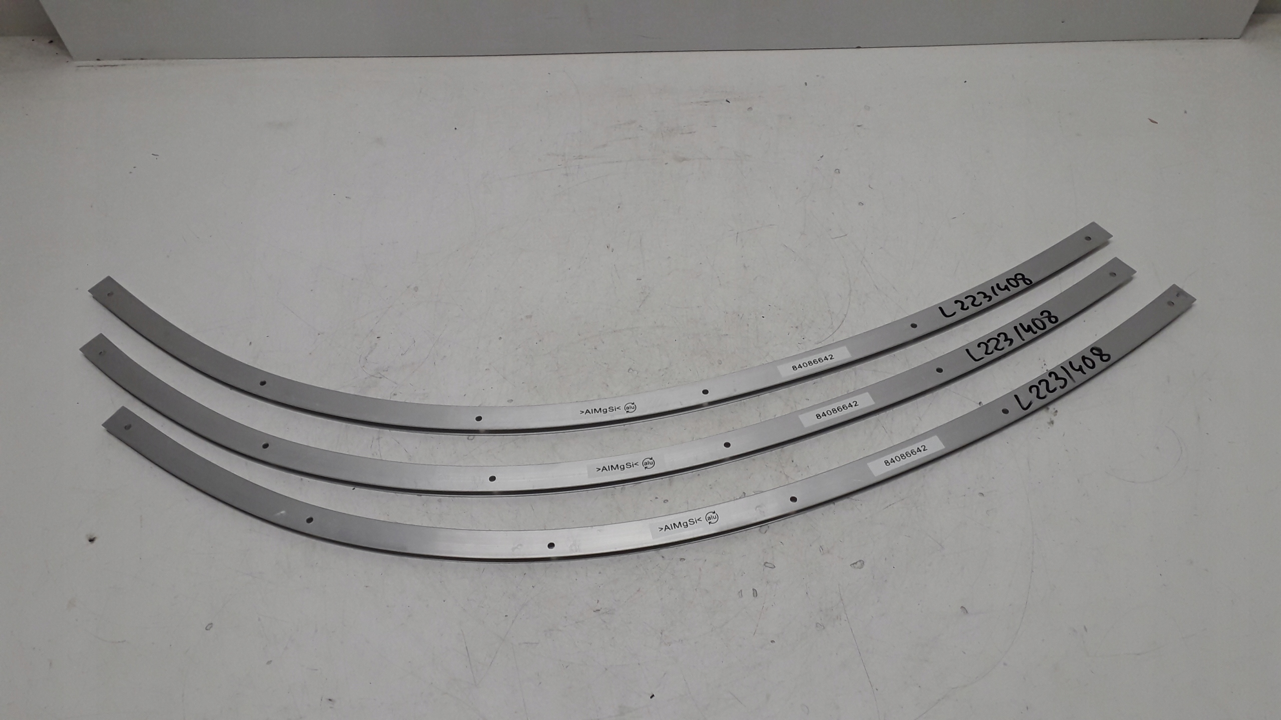 VOLVO FH4 WSPORNIK UCHWYT LISTWY 84086642 - RTEKO VOLVO FH4 WSPORNIK ...