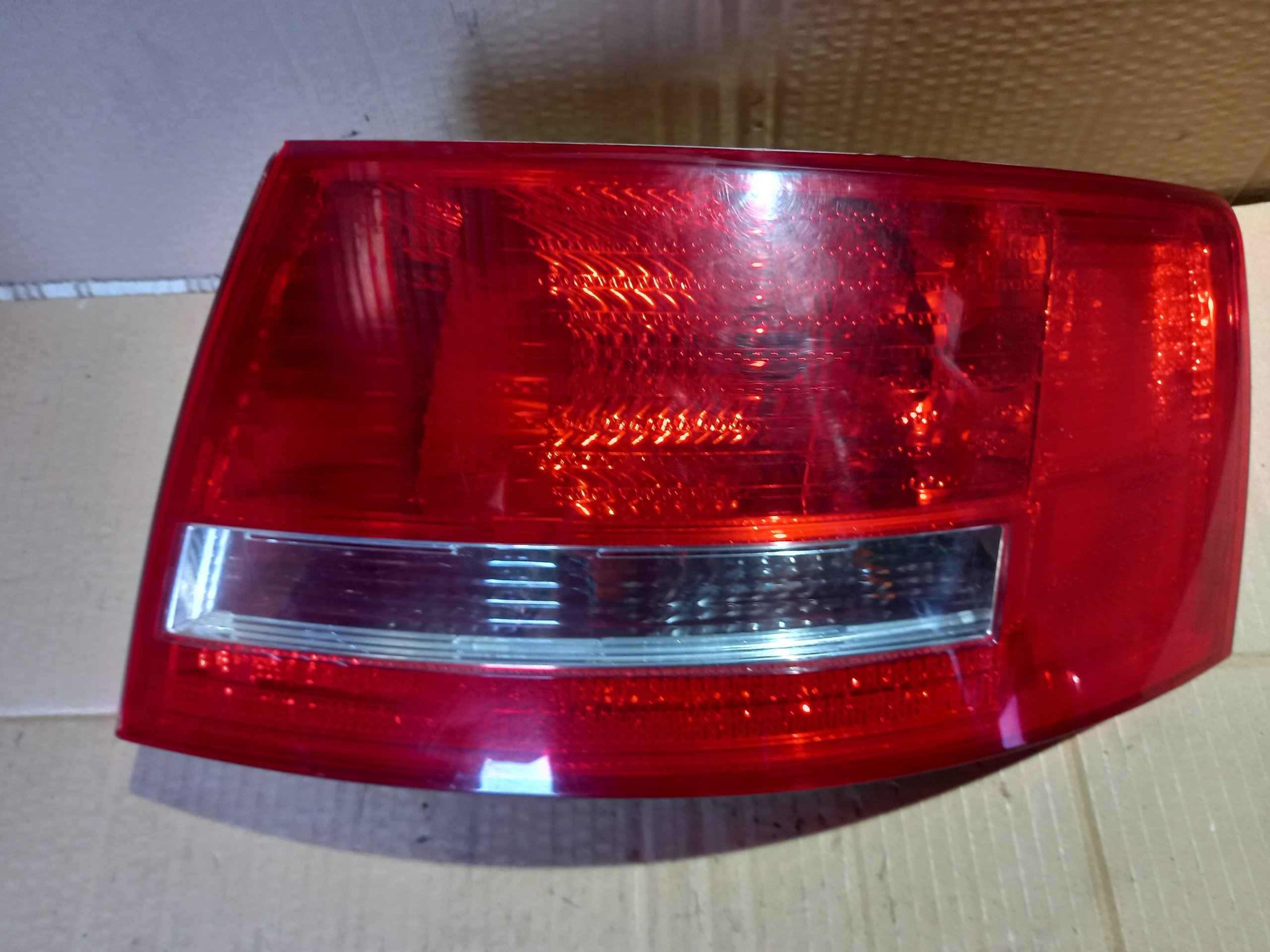 Audi OE 4F5945096 lampa tylna zespolona - porównaj ceny - Allegro.pl