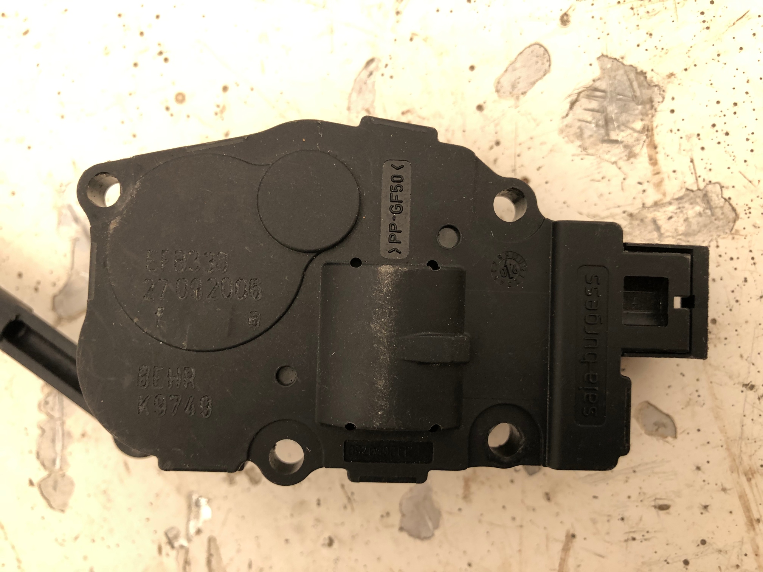 96136142 - PORSCHE CAYENNE ДВИГУНИ З РЕГУЛЮВАННЯМ ВІТРУ купити на ...