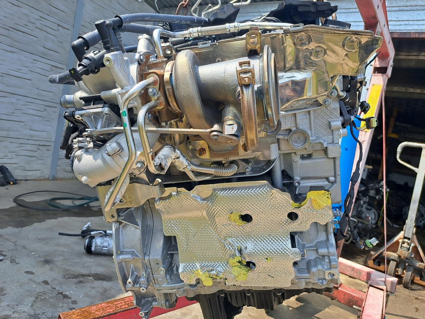 MERCEDES W206 C180 SILNIK 254915 1,5 KOMPLETNY za 8500.00PLN z stare ...