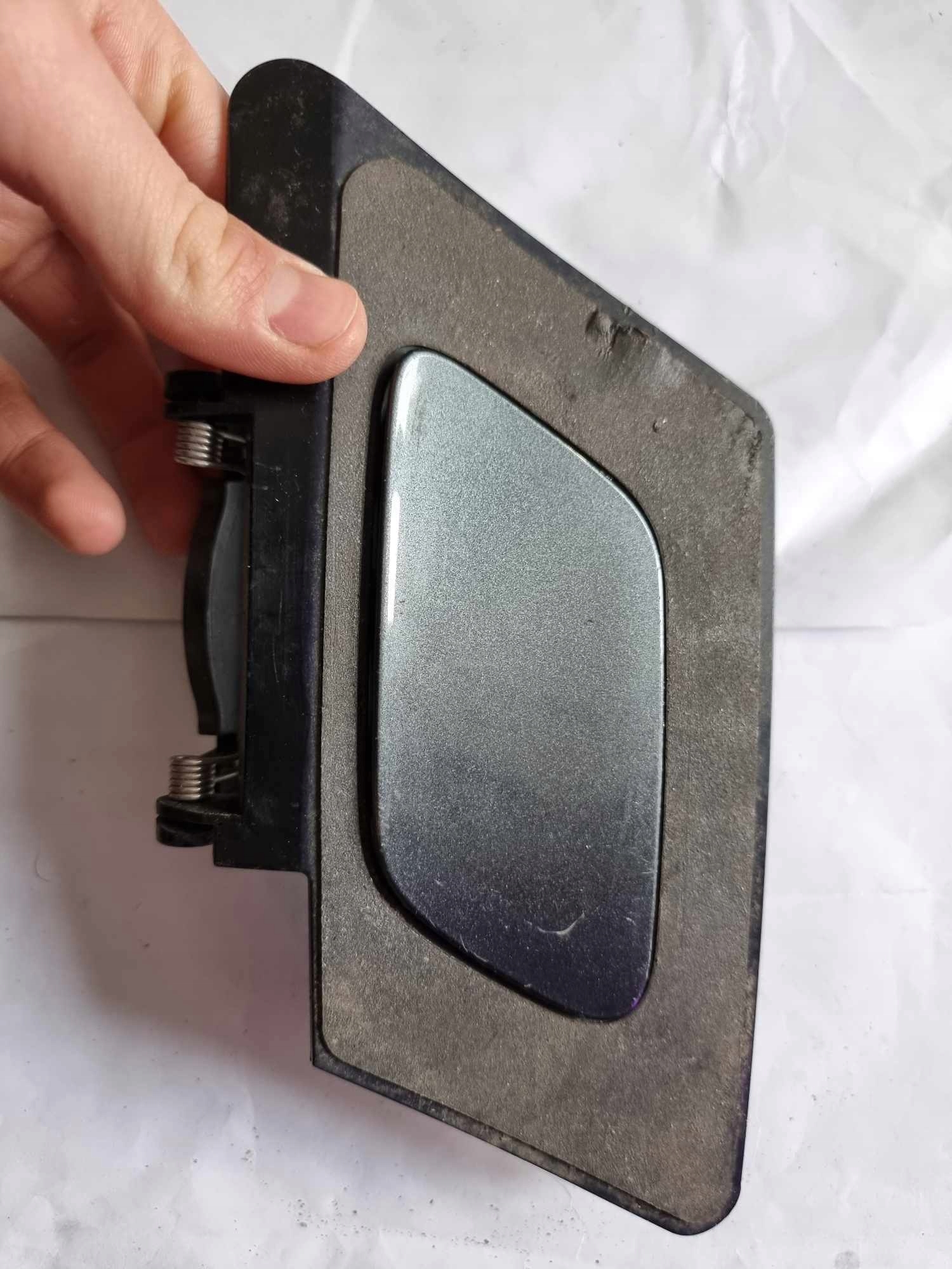 AUDI Q5 8R0 12r. -> ZAŚLEPKA SPRYSKIWACZA LEWA 8R0955275C 8R0955275C za ...