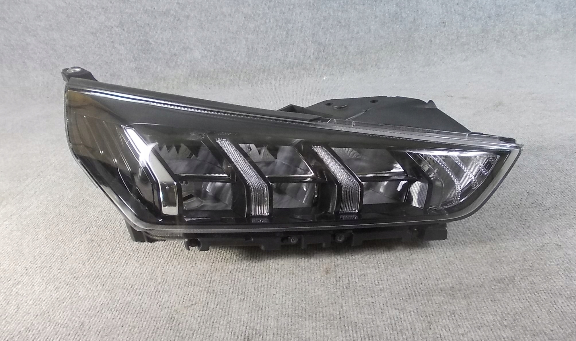 HYUNDAI IONIQ LIFT 20- lampa prawa FULL LED 92102-G2 za 1858.00PLN z ...