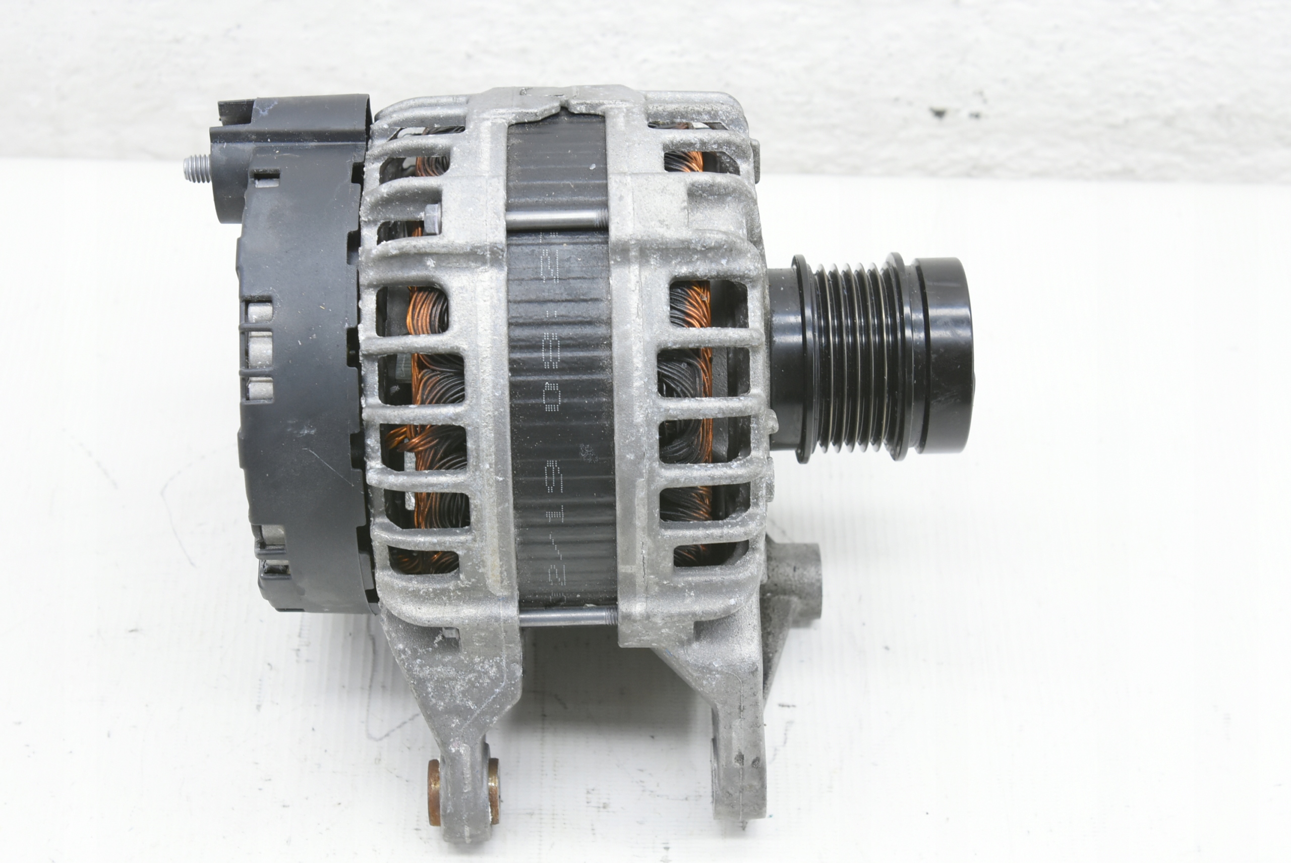 A0009069305 A0009069305 - Mercedes W205 ліфт генератор 1.6 115KW купить ...