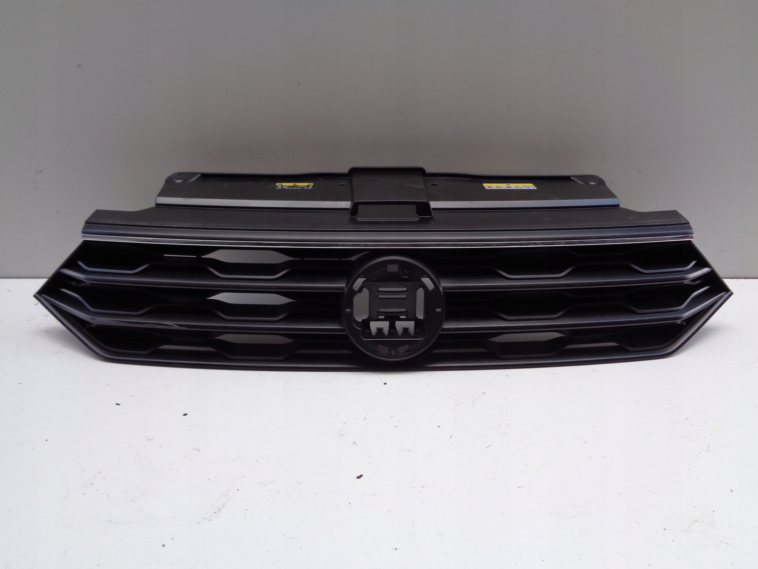 ATRAPA GRILL VW T-ROC 2GA 17- za 150.00PLN z Jasienica Jaworze Bielsko ...