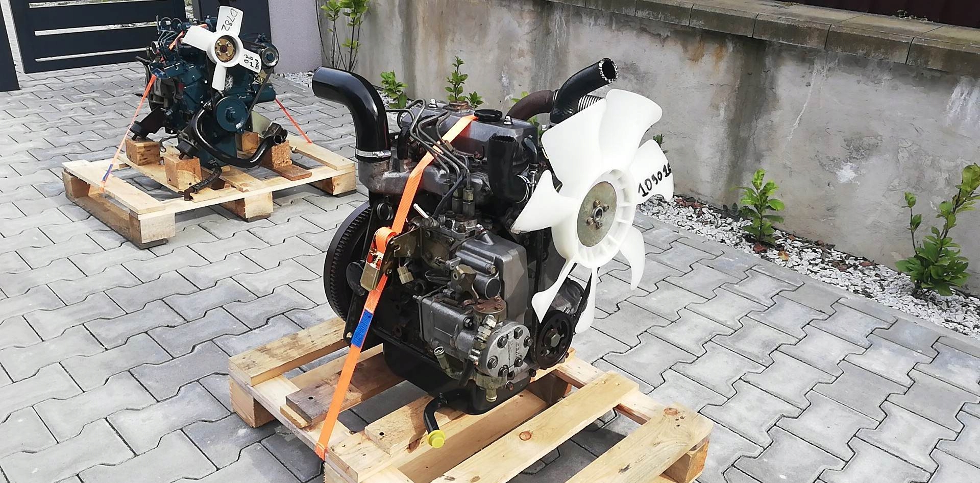 SILNIK ISEKI E3CC E3CD 1,363L 19,12 kW E3CC za 15375 zł z Kraków ...