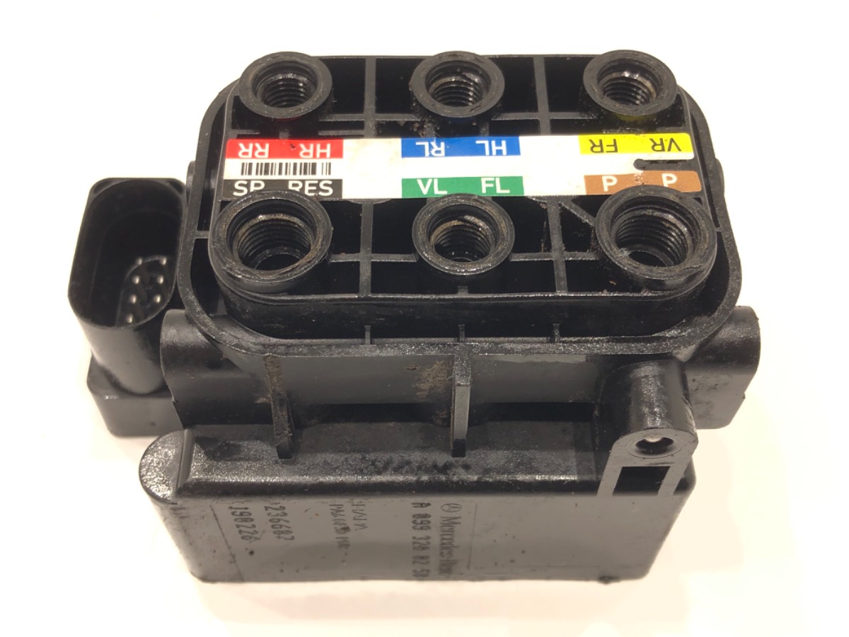 ROZDZIELACZ ZAWIESZENIA AMG MERCEDES-BENZ CLS (C257) 17-22 A0993200258 ...