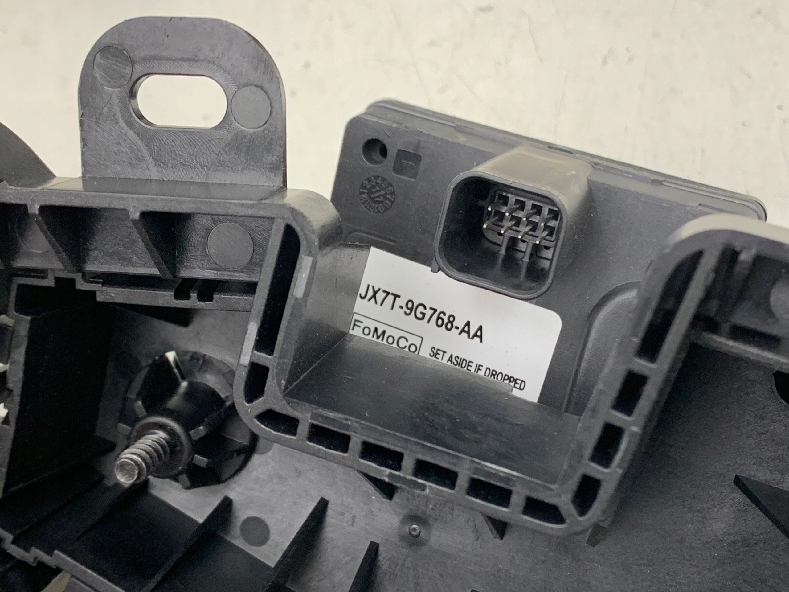 JX7T-9G768-AA - FORD FOCUS MK4 RADAR DISTRONIC ACC SENSOR 18- купить на ...