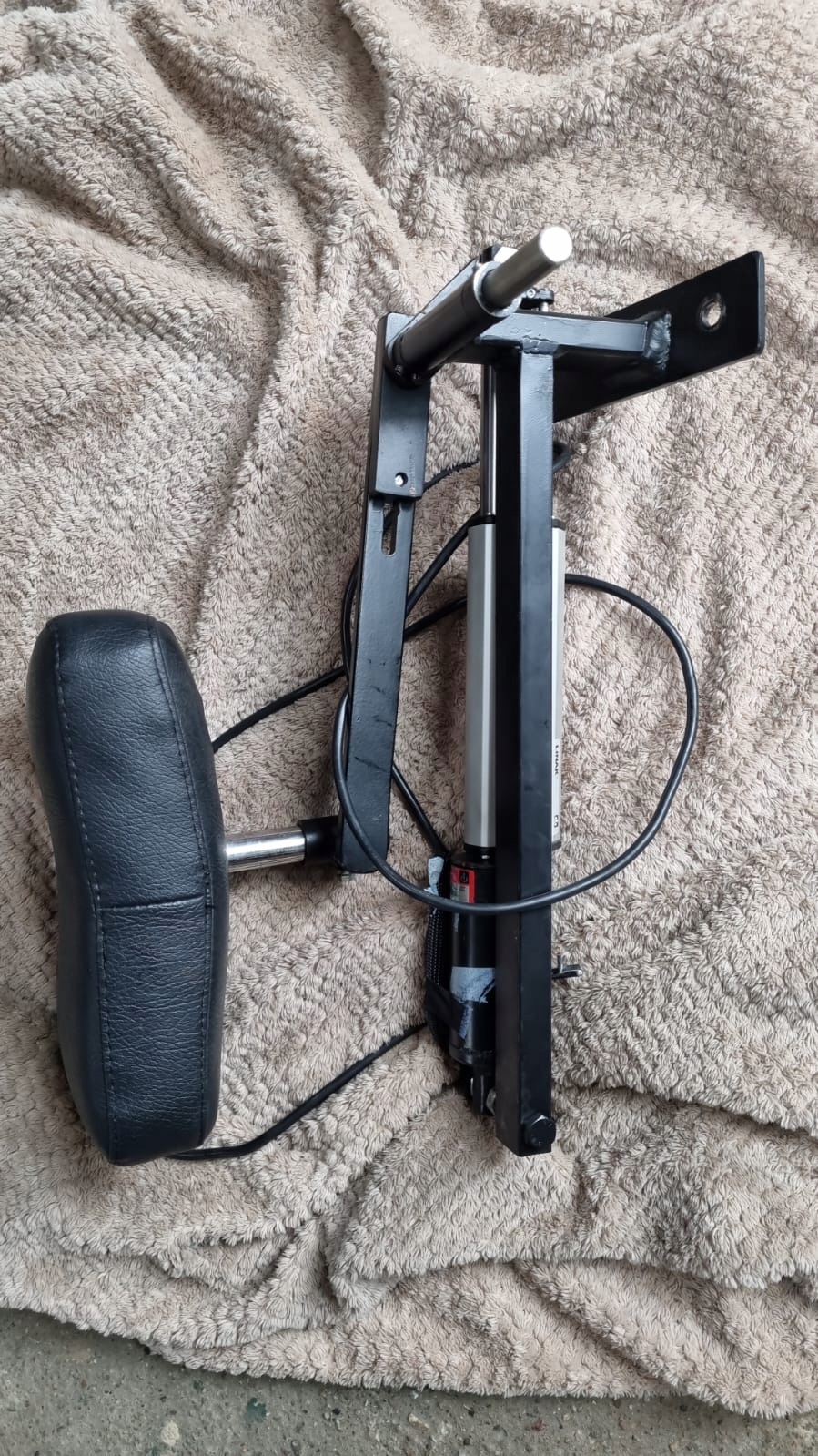 Siłownik elektryczny linak ls zagłówek bus do busa linak ls 30-150 za ...