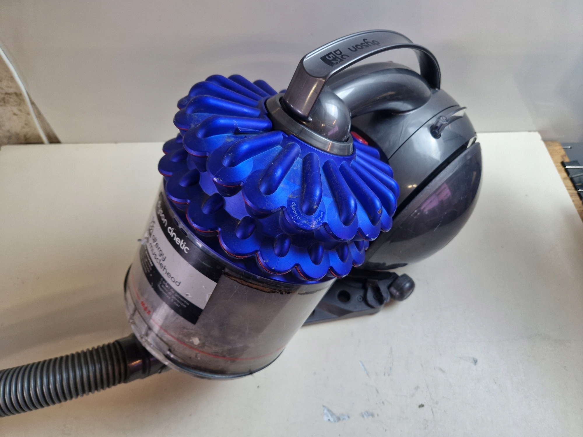 Dyson DC52 Vacuum Cleaner 5025155090169 z Randers - Allegro - (18083826755)