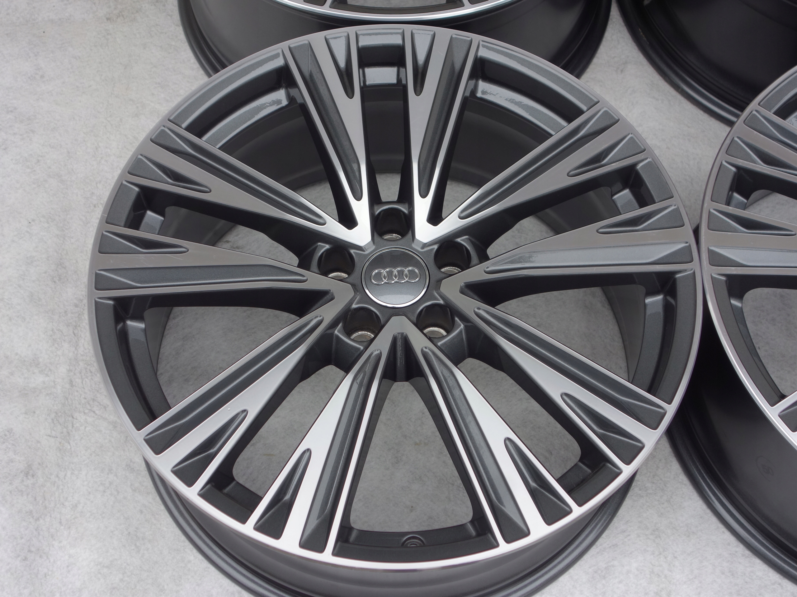 Felga aluminiowa Audi OE 4K0601025J 8.5" x 20" 5x112 ET 43 za 11200.00PLN z Ropczyce - Allegro ...
