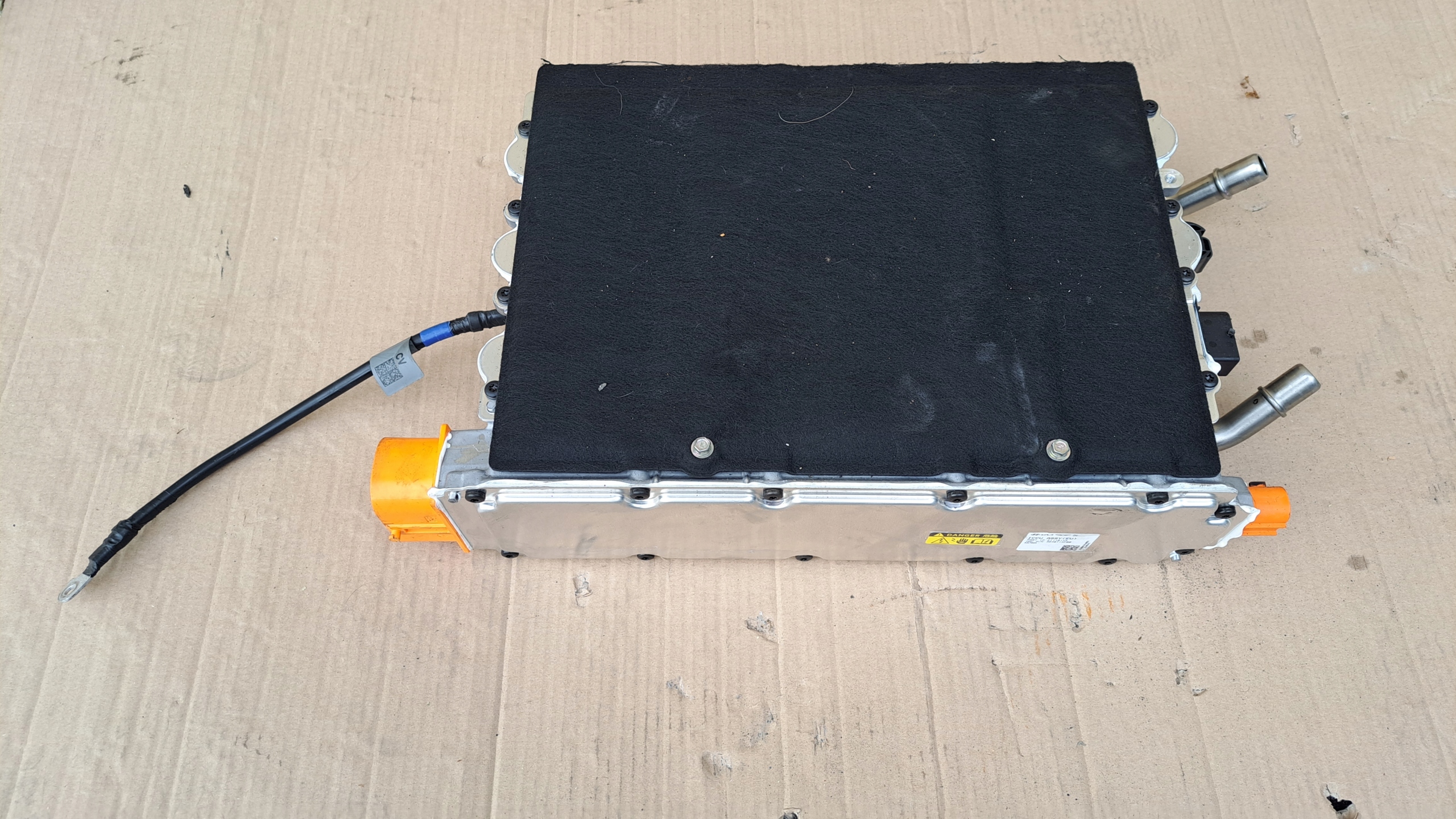 KIA EV6 - ŁADOWARKA AKUMULATORA ICCU ID:E111B1XA 364011XFB0 za 4000 zł z Zielona Góra - Allegro ...