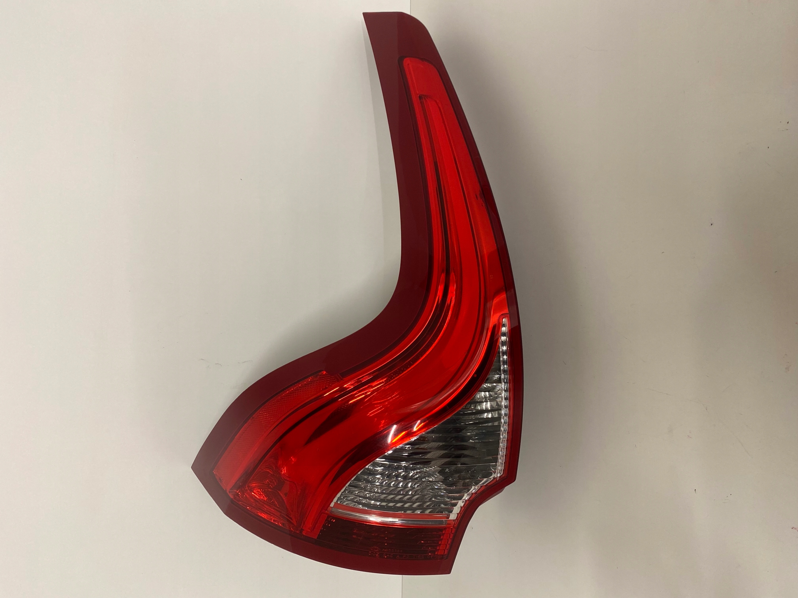 VOLVO XC60 LIFT LAMPA LEWA TYLNA LEWY TYŁ 31323034 za 650.00PLN z ...