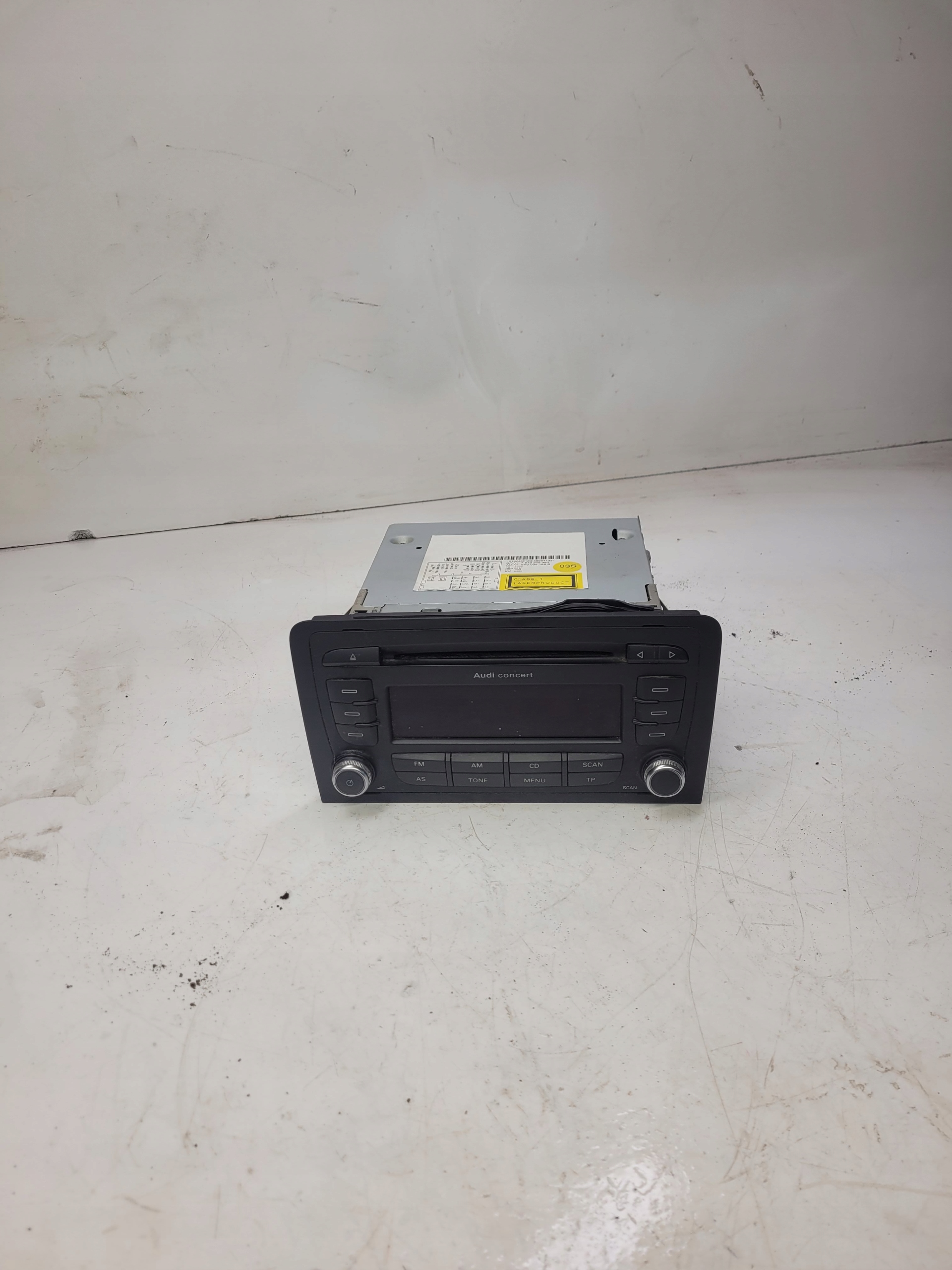 RADIO CD CONCERT AUDI A3 8P LIFT 2 DIN 8P0035186S za 110.00PLN z PRZYSTAJŃ - Allegro - (12211846112)