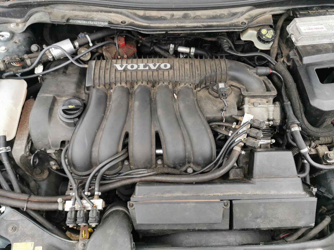 Silnik kompletny Volvo 2.4 B5244S5 S60 V50 V70 05r Silnik kompletny Volvo 2.4 B5244S5 S60 V50 ...