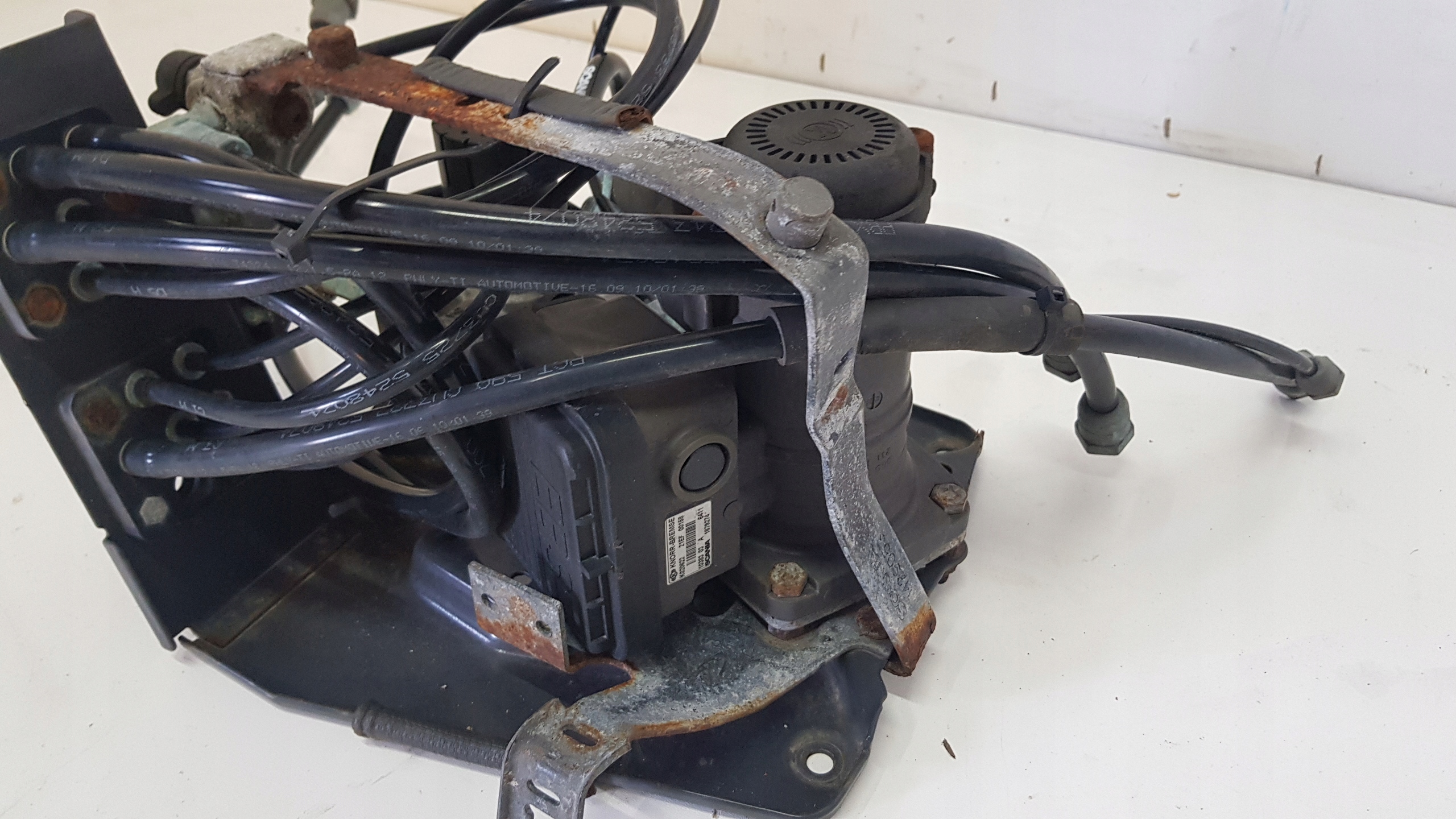 Scania OE 1879274 zawór sterujący, naczepa • Cena, Opinie - Allegro