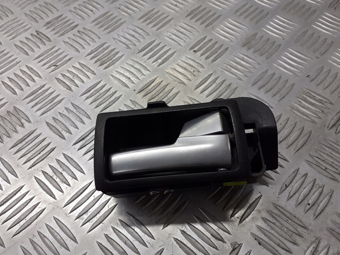 KLAMKA PRAWA PRZEDNIA WEWNĘTRZNA FORD MONDEO MK3 4S71-F22600-AA za 45 zł z Piotrków Trybunalski ...