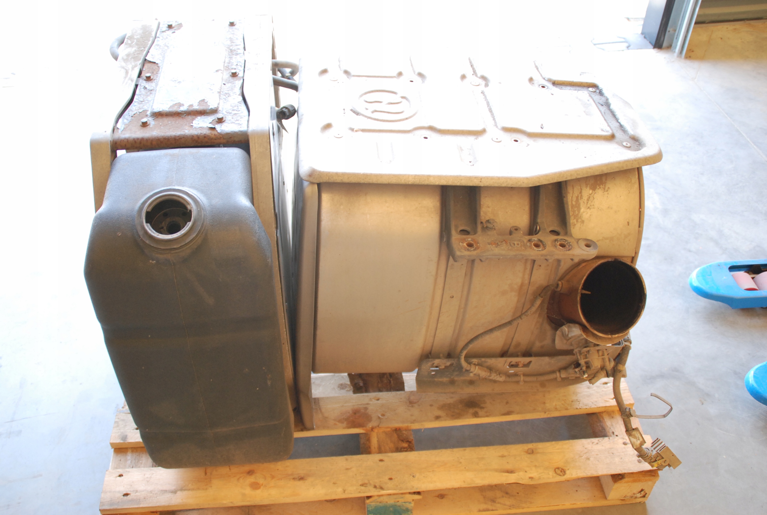 Volvo OE 20920600 tłumik katalizator kompletny za 3690.00PLN z ŁUKÓW ...