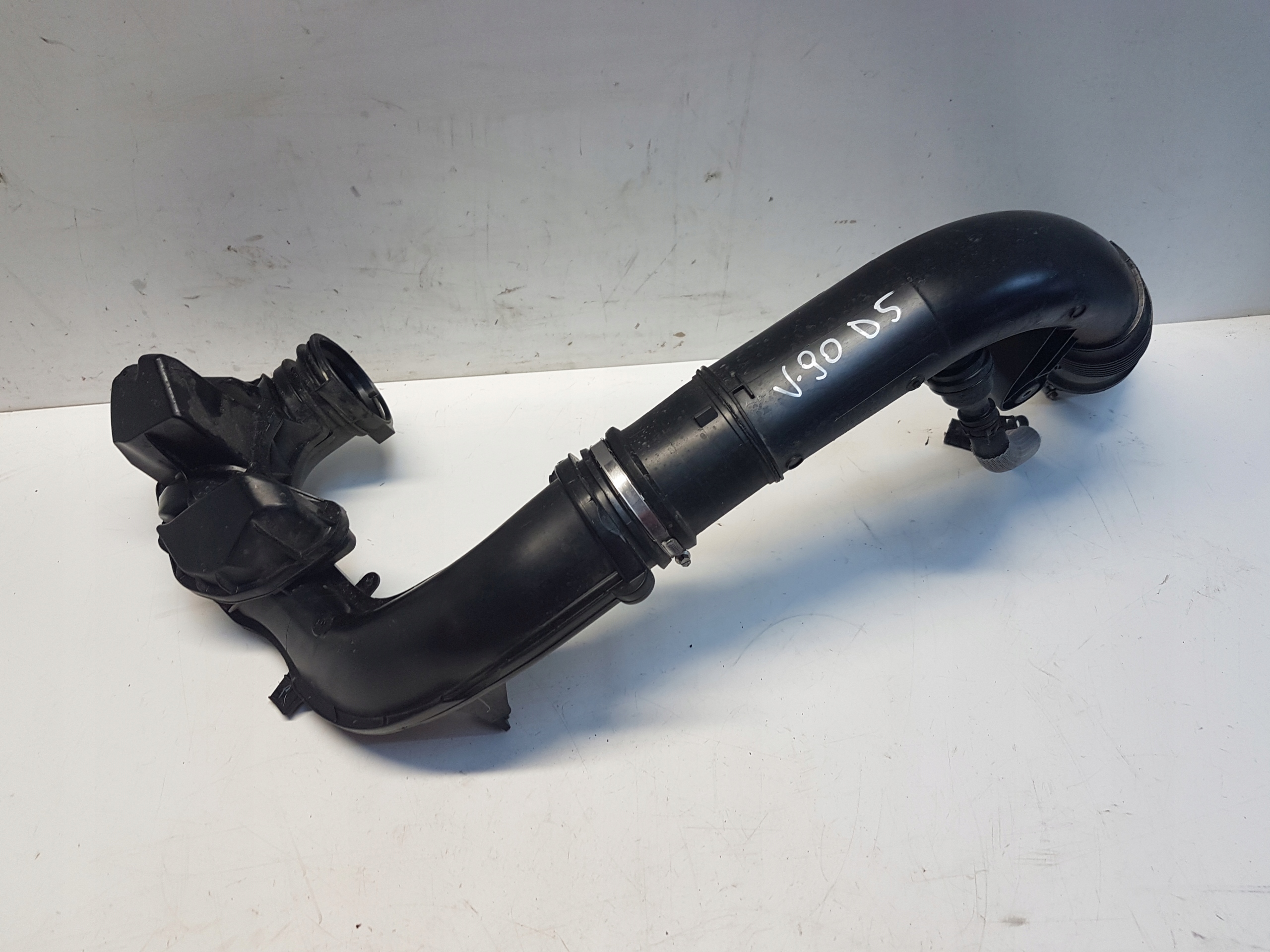 Volvo OE 31370120 przewód rezonator powietrza 5905232201667 za 95.00PLN ...