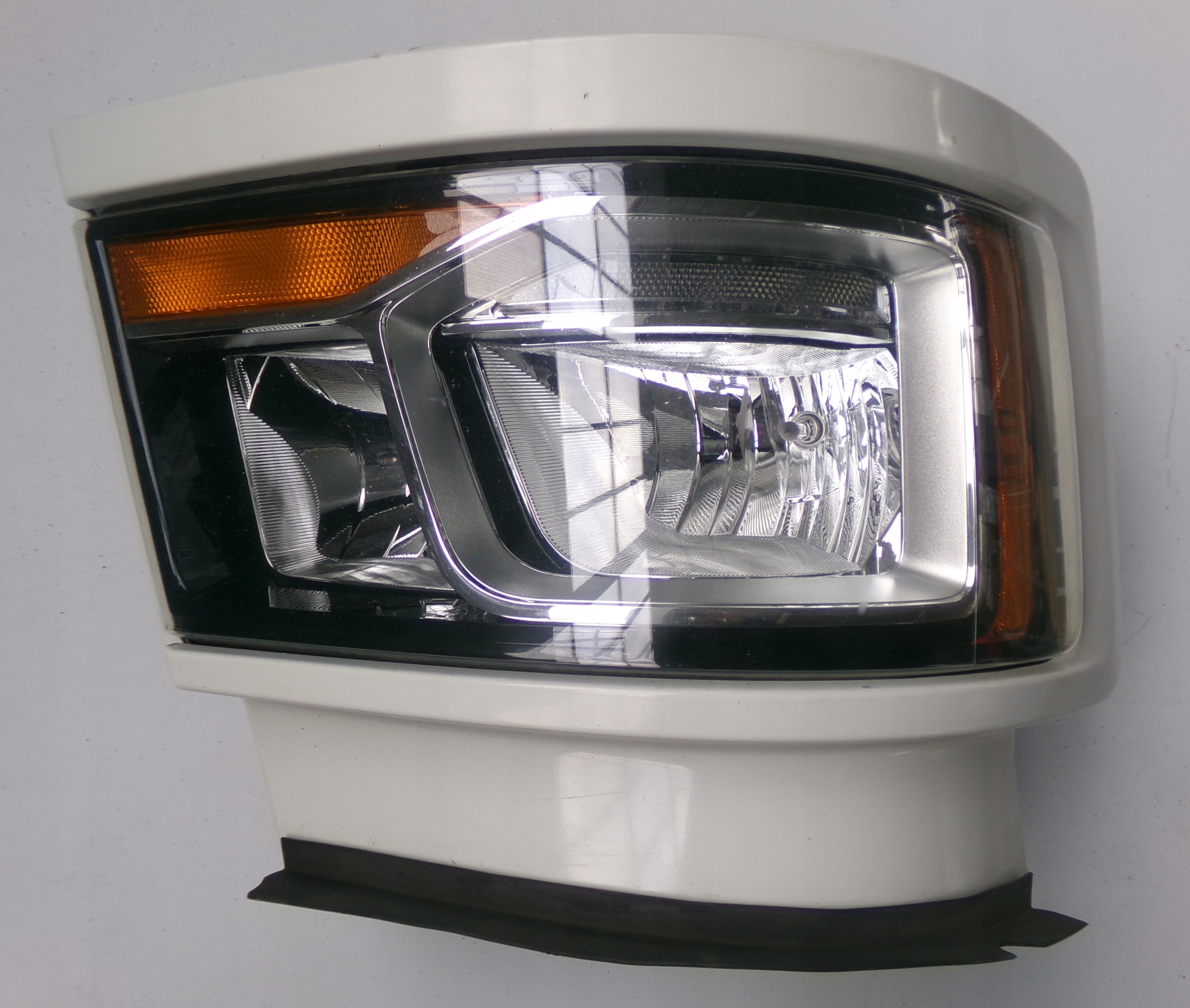 LAMPA LEWA REFLEKTOR LEWY SCANIA NOWY MODEL 2655840 za 553.50PLN z ...