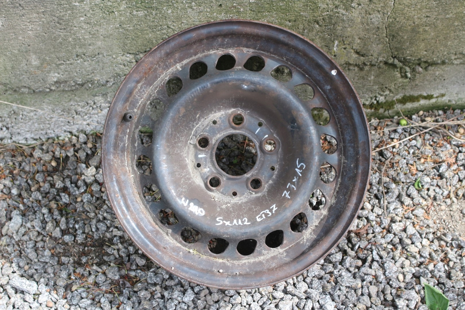 FELGA STALOWA MERCEDES E-KLASA ET37 7x15 5x112 brak za 40 zł z ...