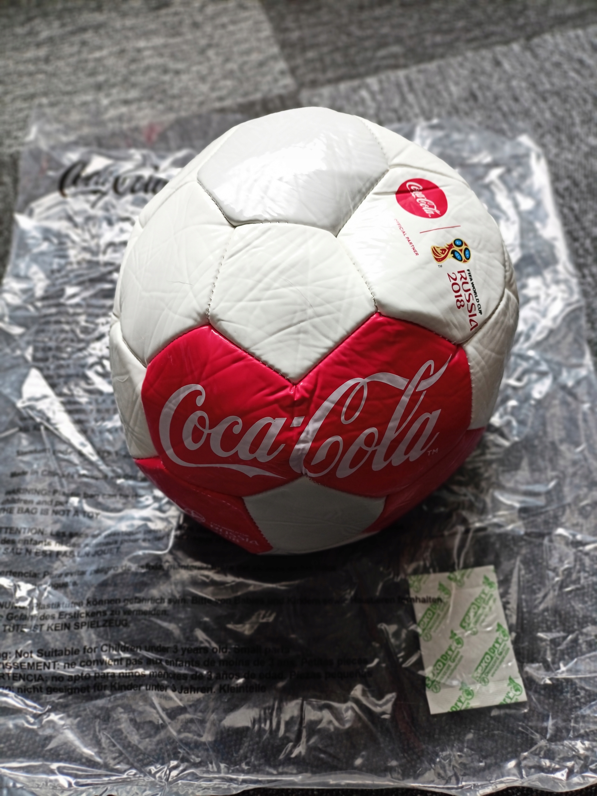 Piłka nożna Fifa World Cup Russia 2018 . Coca cola - 5907782193492 ...