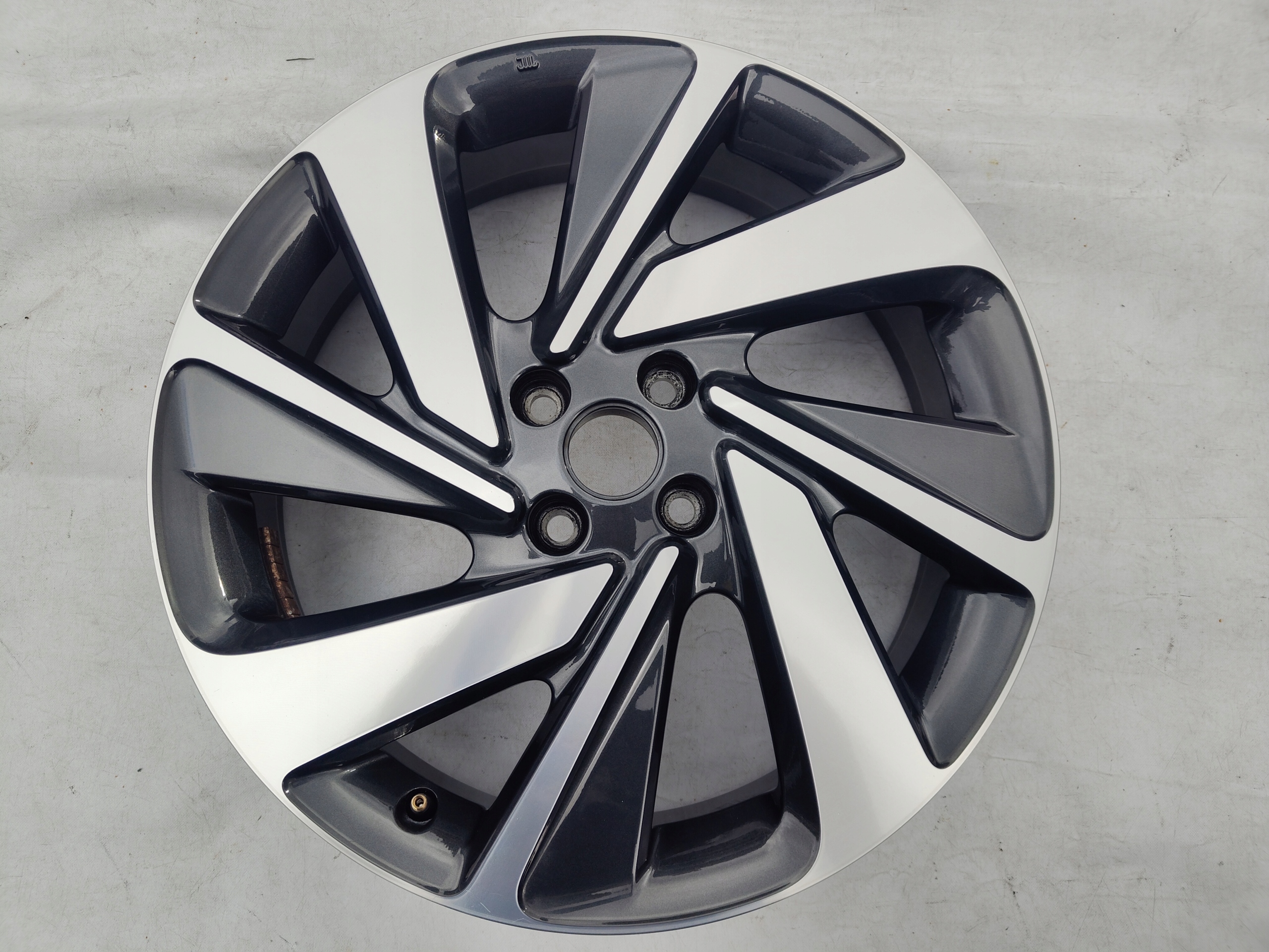 Felga aluminiowa TOYOTA AYGO X 5.0" x 18" 4x100 ET 40 za 899.00PLN z ...