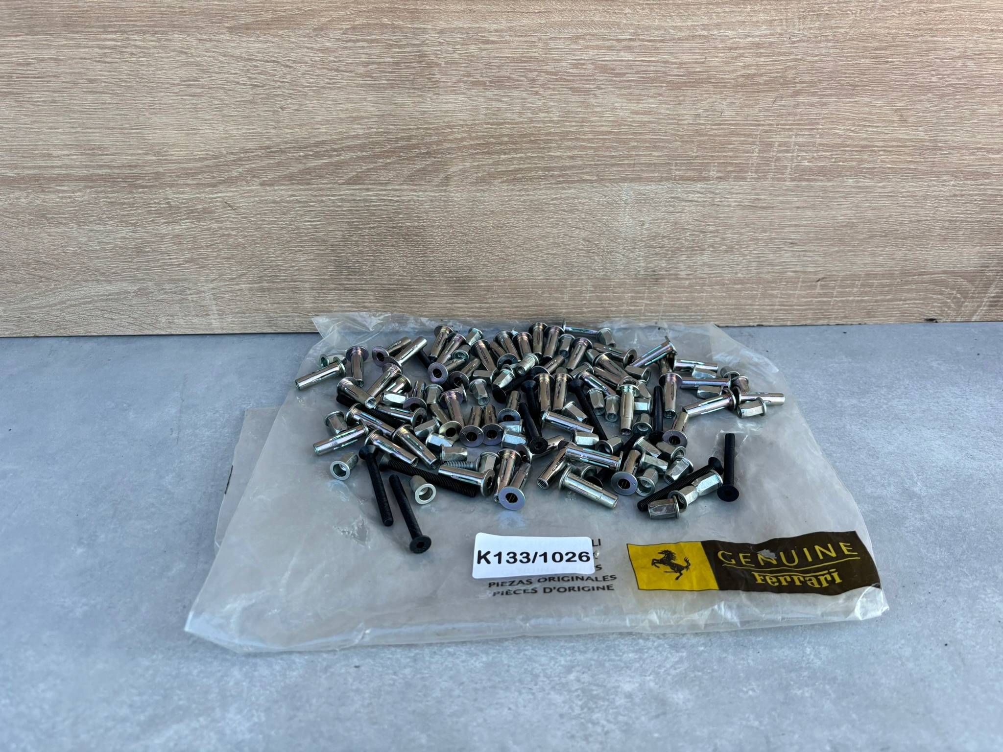 TULEJE ZDERZAKA ŚRUBY MOCOWANIA FERRARI 296 812 488 458 ORYGINAŁ K133 ...