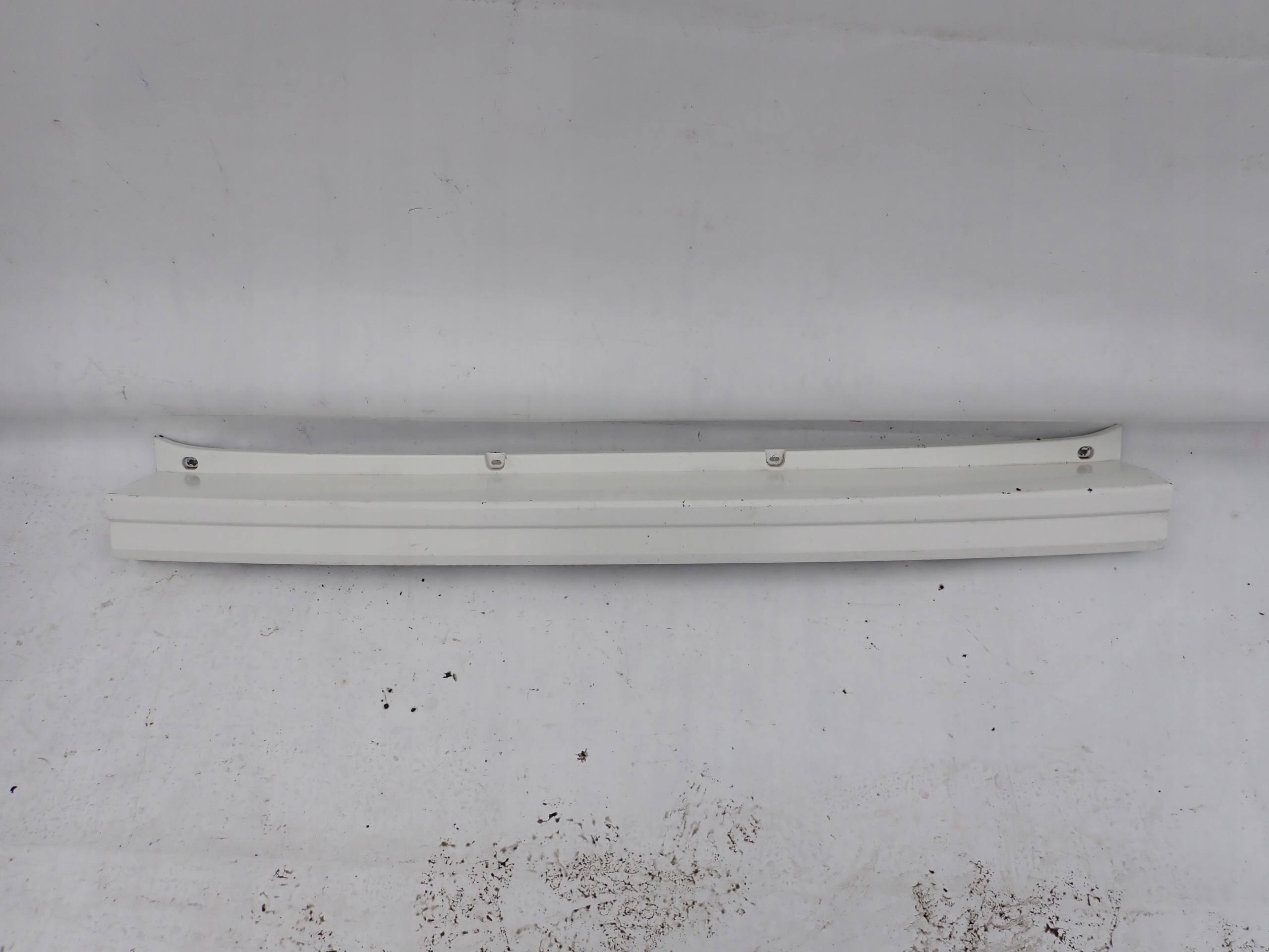 Volkswagen OE 7C0807421 zderzak tylny - porównaj ceny - Allegro.pl