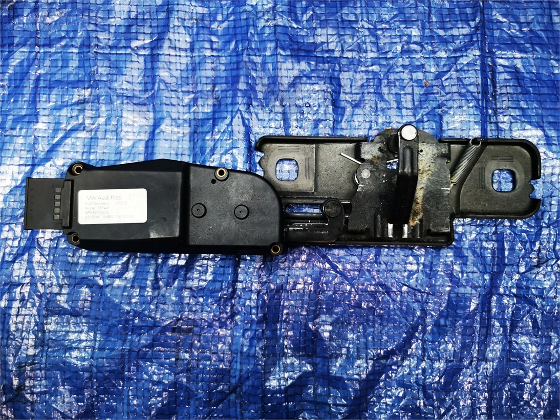 SKODA SUPERB II DOCIĄG KLAPY BAGAŻNIKA 4F9827383E za 199.00PLN z ...