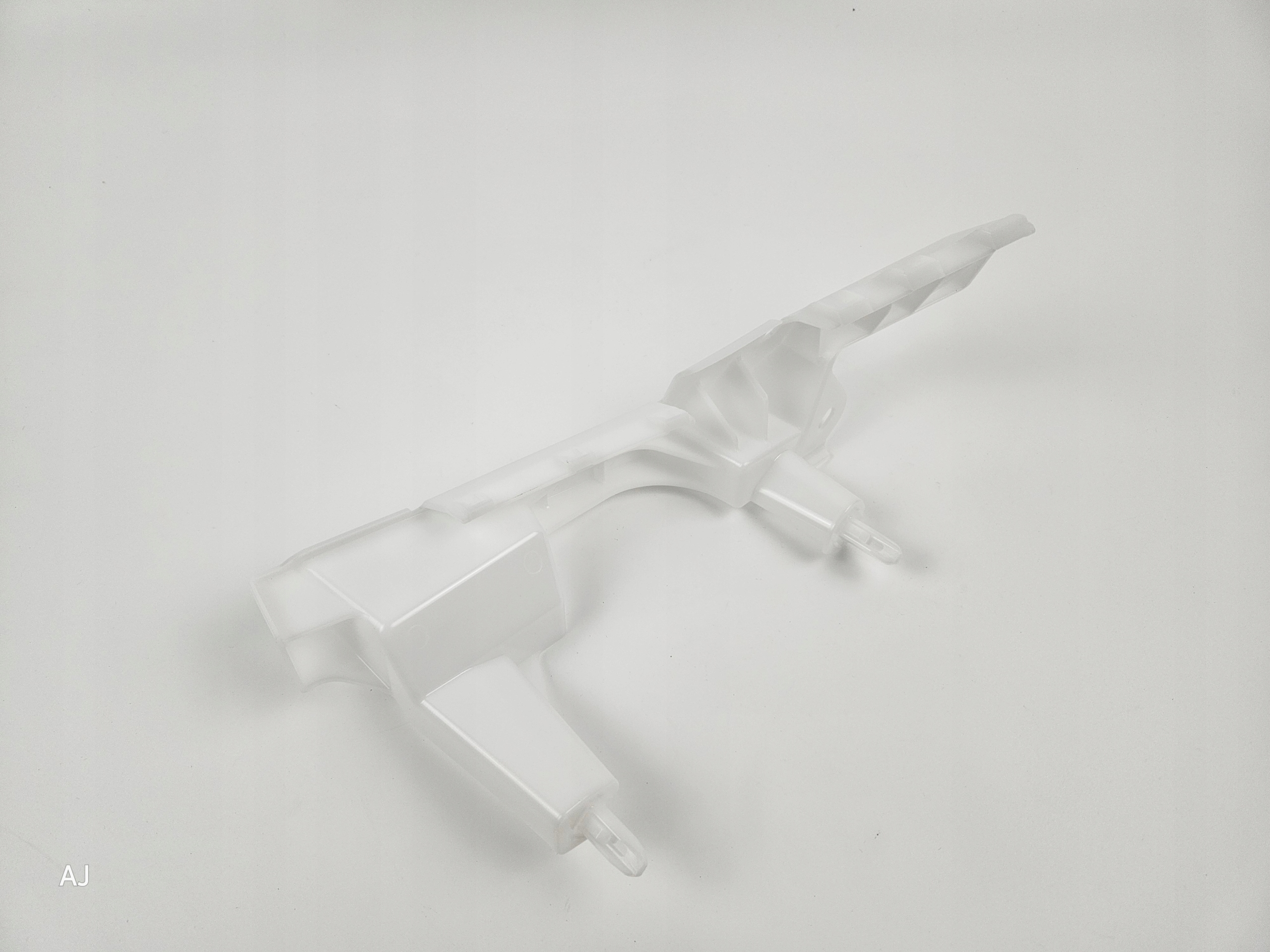 MITSUBISHI OE 8301D662 ślizg prawy zderzaka przedniego Eclipse Cross ...