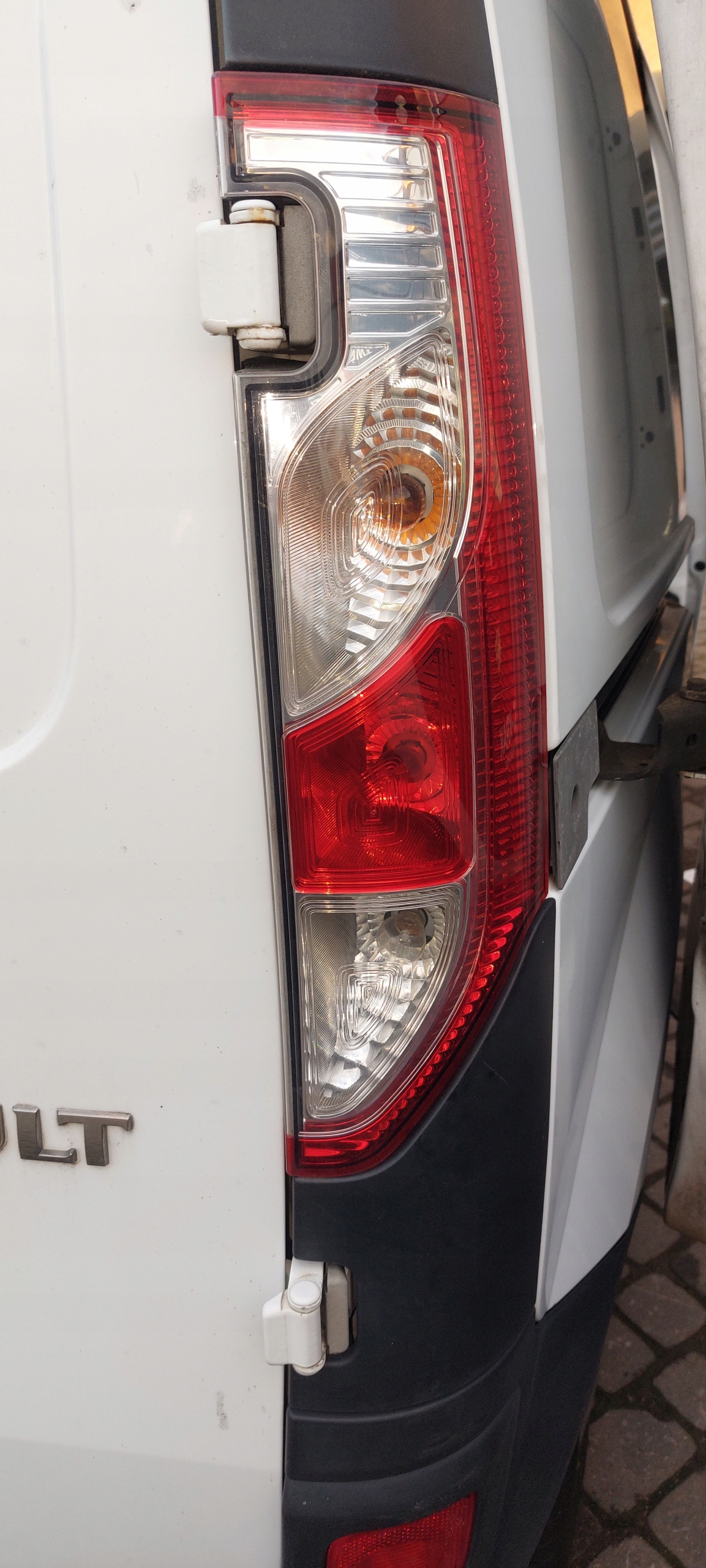 Renault Kangoo II LAMPA prawa TYŁ TYLNA 22017766 za 170 zł z Kraków ... Renault Kangoo II LAMPA prawa TYŁ TYLNA 22017766 za 170 zł z Kraków ...