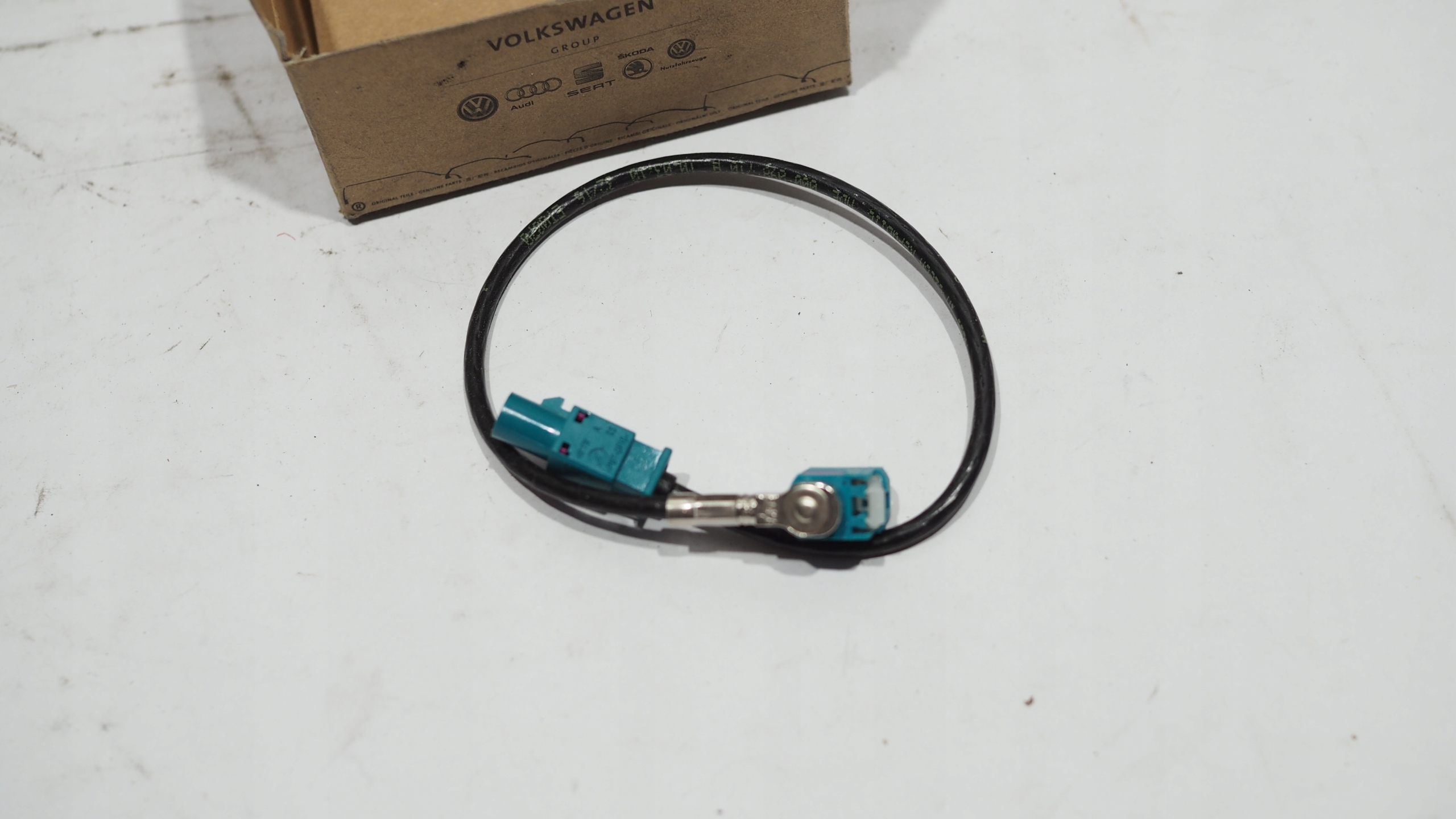 ADAPTER PRZEWÓD ANTENOWY RADIO OE SEAT 000098710A - porównaj ceny ...