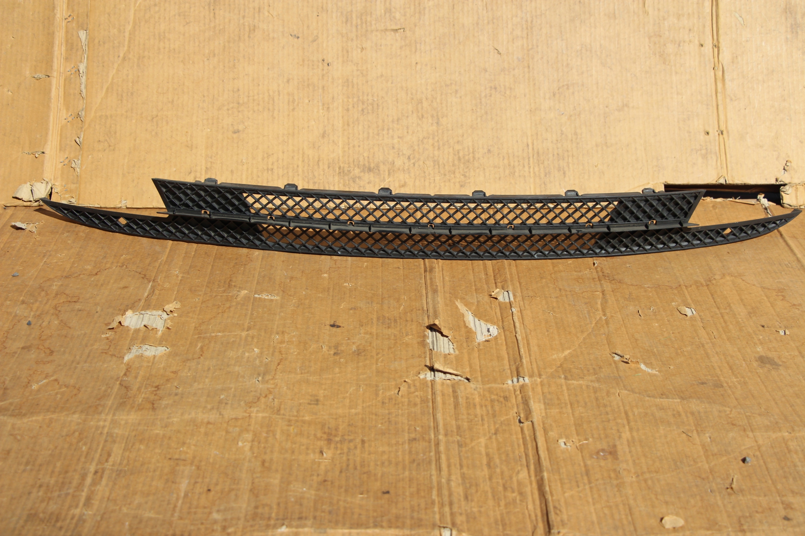 BMW OE 51117182367 kratka zderzaka przedniego • Cena, Opinie - Allegro