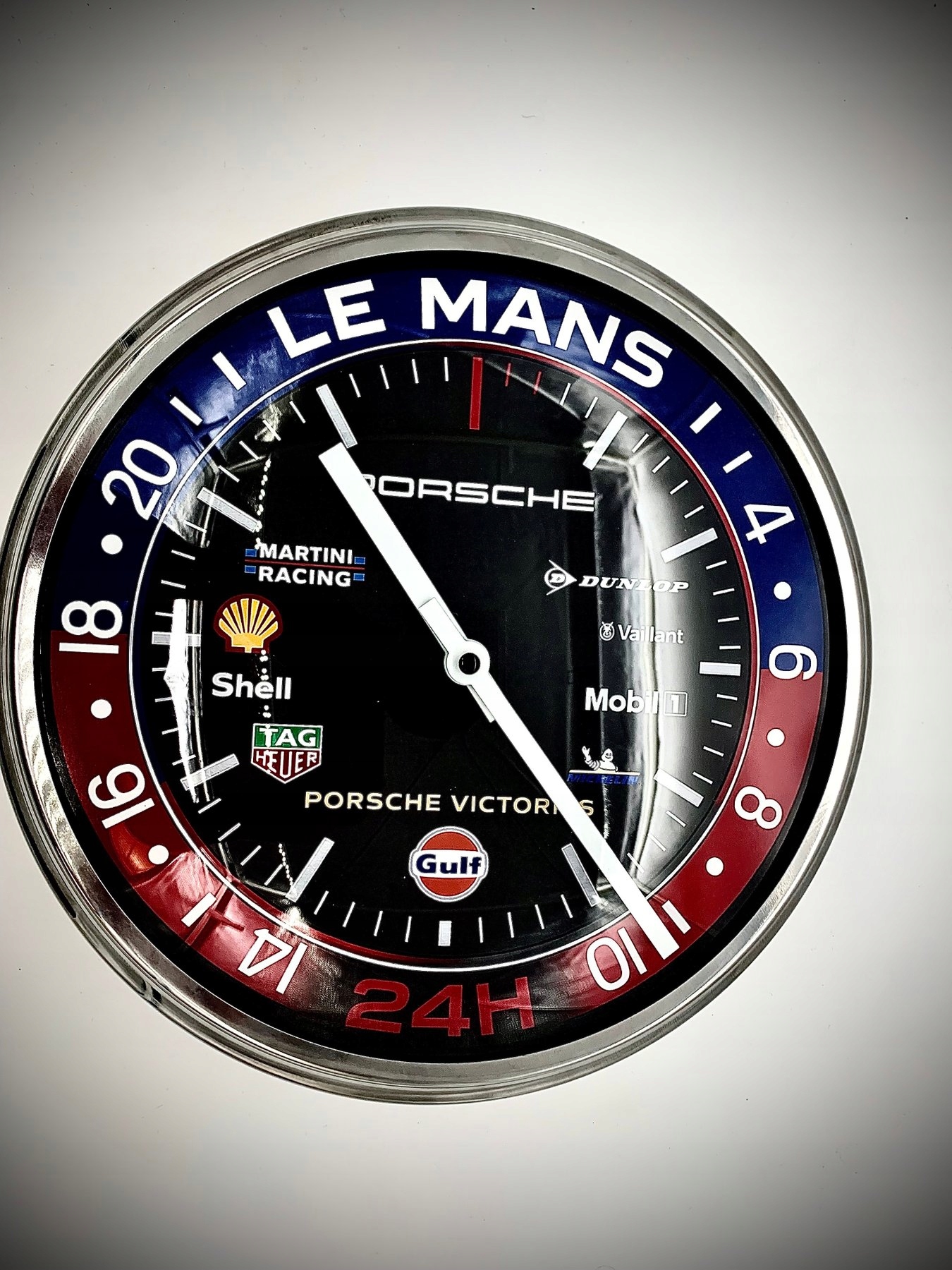 Nástěnné hodiny Porsche Le Mans 24H Martini Racing Motorsport 32 cm ...