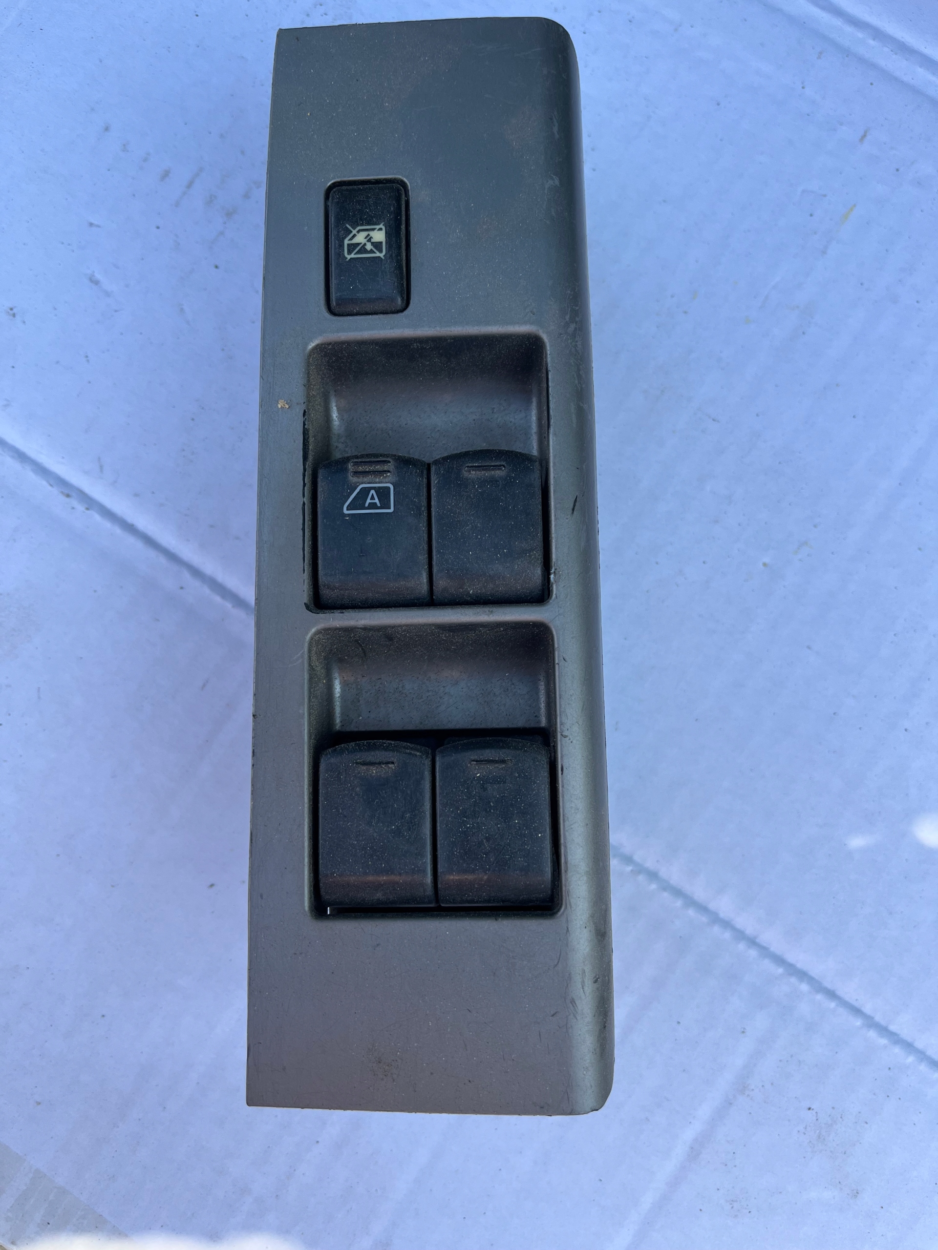 Nissan Pathfinder R51 Navara D40 PRZEŁĄCZNIK PANEL SZYB za 199.00PLN z ...