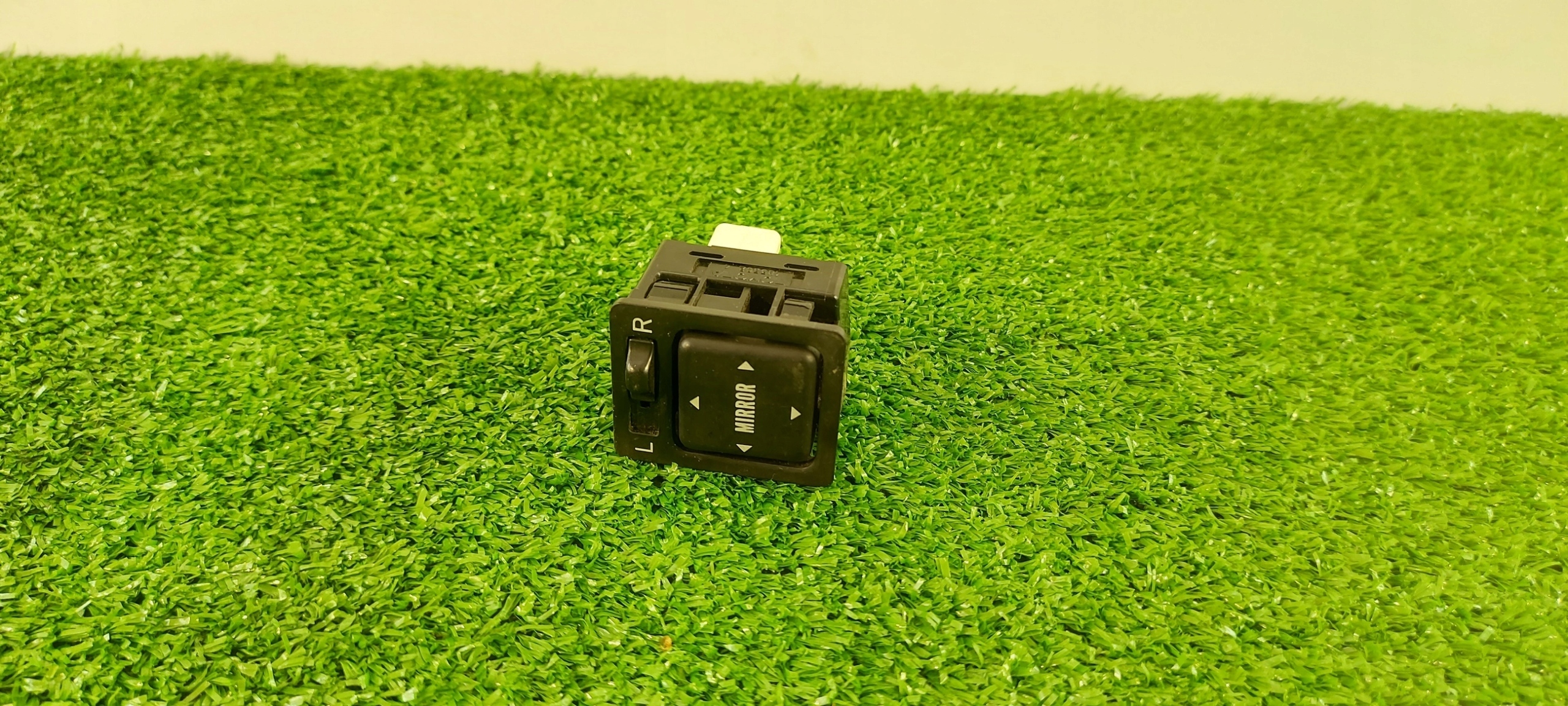 Panel przełącznik lusterek camry cruiser Toyota OE 183502 • Cena ...