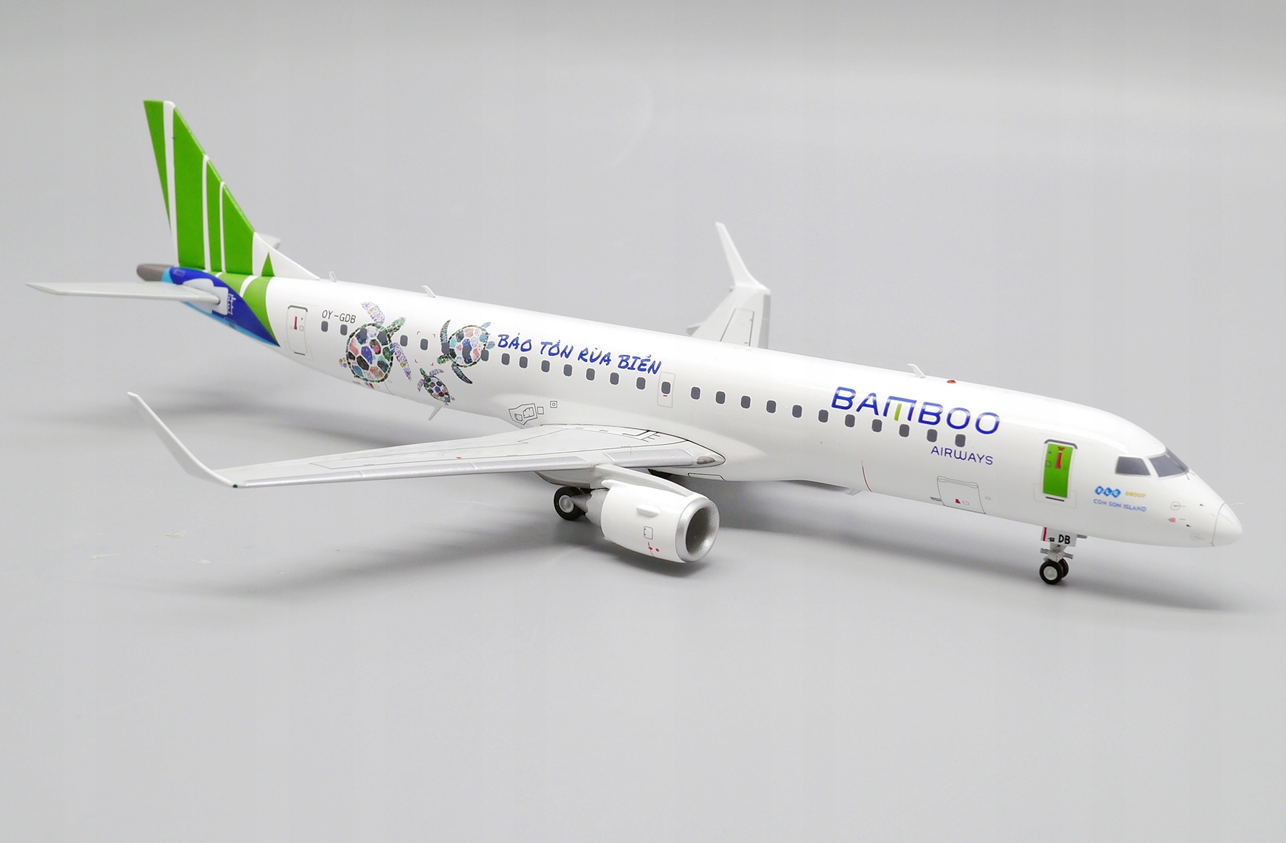 Model letadla Embraer 190 Bamboo Airways 1:200 "Save the Turtles" OY-GDB, • Ceny, Recenze - Allegro