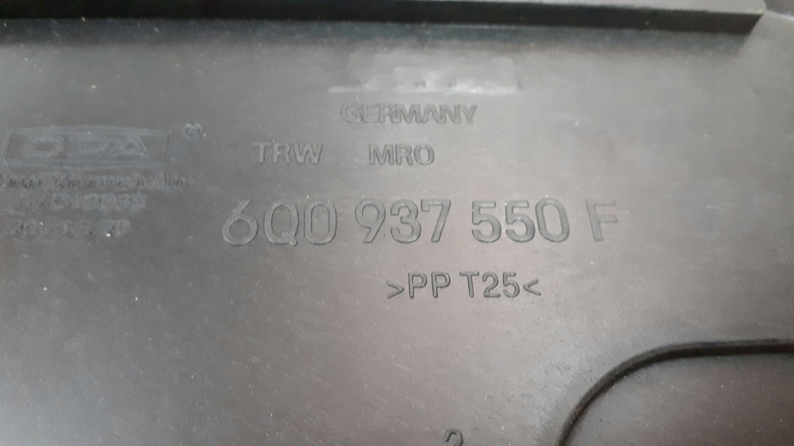 99370002002 - КРІПЛЕННЯ КРОНШТЕЙН ЗАПОБІЖНИКІВ SKODA FABIA І купити на ...