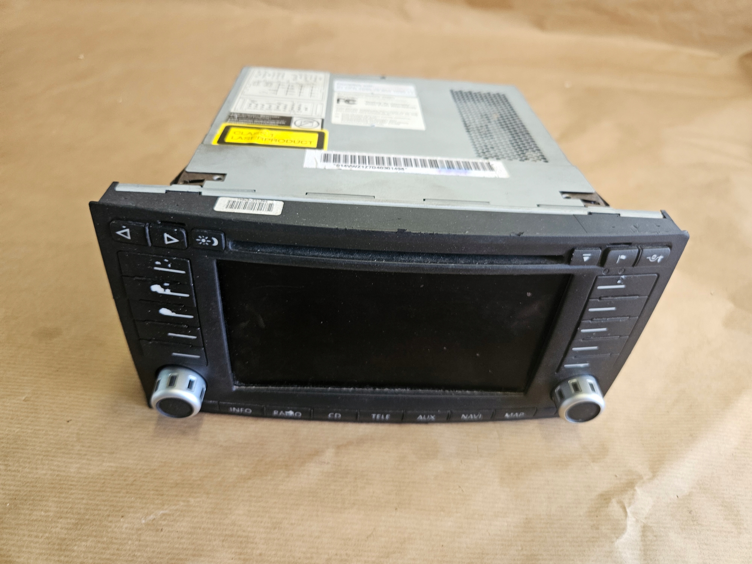 Radio VW T5 Multivan Kod 7H0035191B za 300.00PLN z Łazy - Allegro - (17668351311)