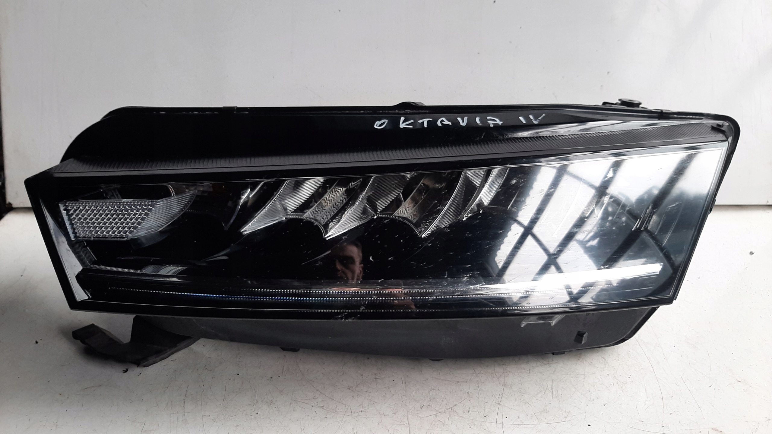 Octavia IV 4 reflektor, lampa lewy Skoda za 799 zł z Warszawa - Allegro ...