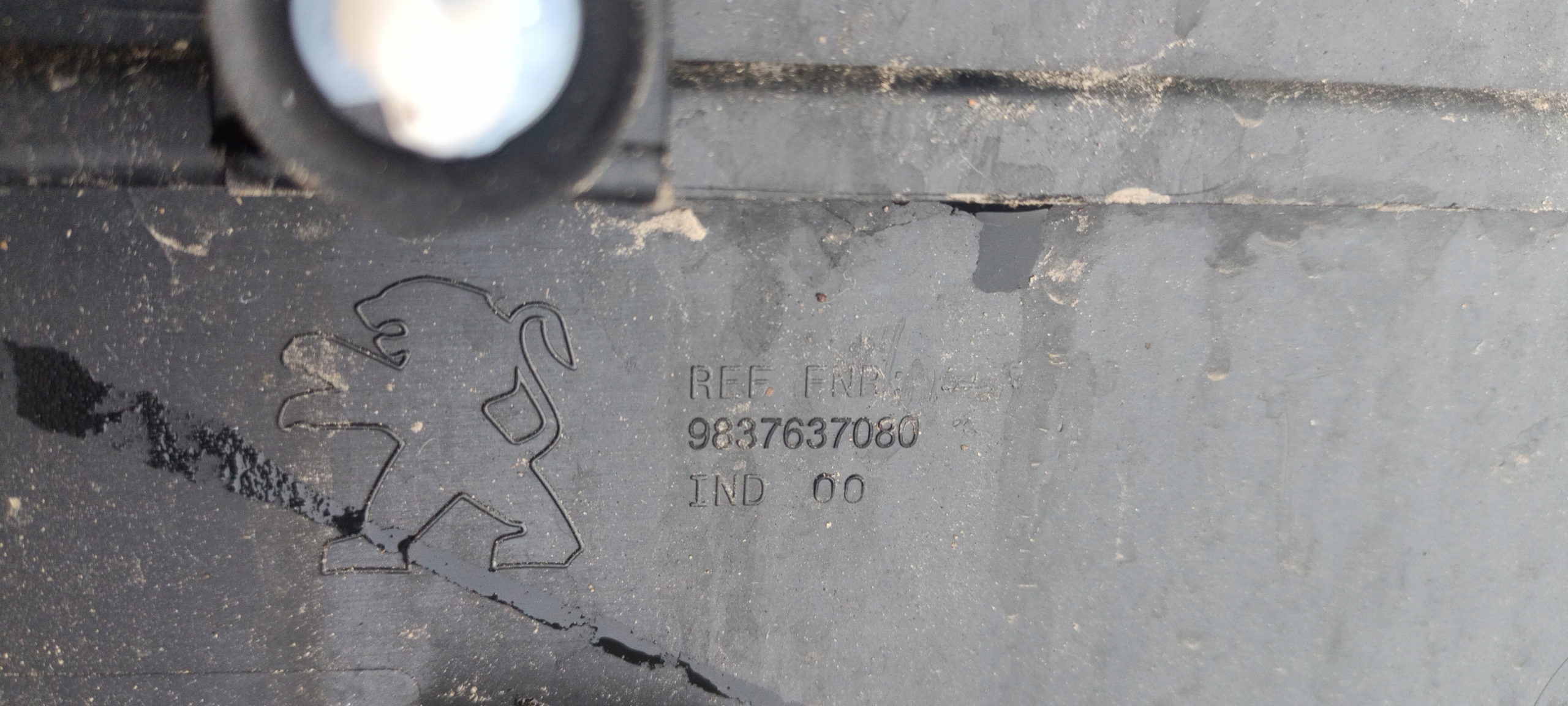 9837637280 - МОЛДИНГ ПРАВОЇ ПЕРЕДНЬОЇ ДВЕРІ PEUGEOT 2008 II 19- купити ...