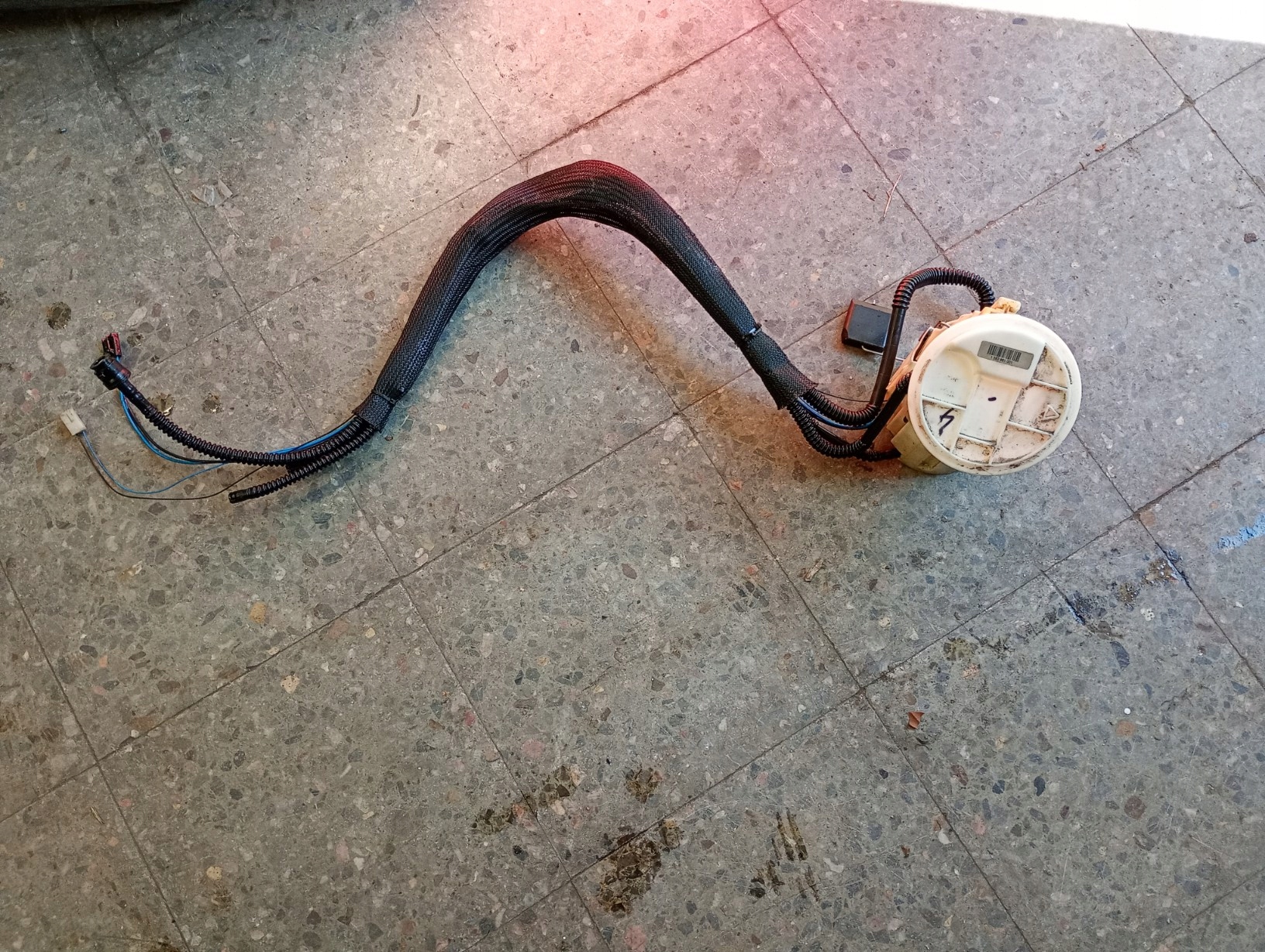 MERCEDE W211 2.2 CDI POMPA PALIWA W ZBIORNIK • Cena, Opinie - Allegro