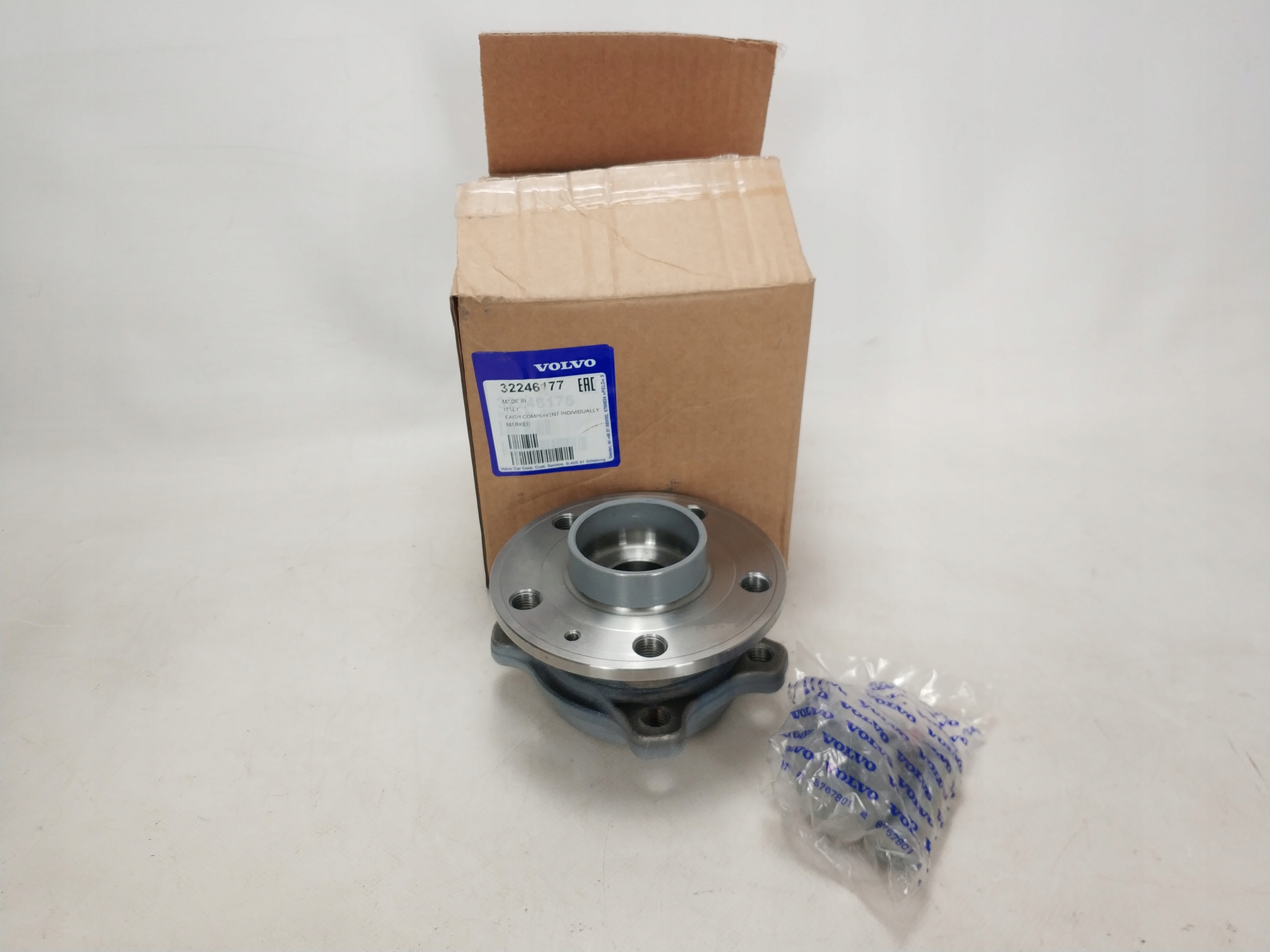 VOLVO XC90 S90 V90 łożysko koła z piastą przód/tył 32246177 za 1100 zł ...