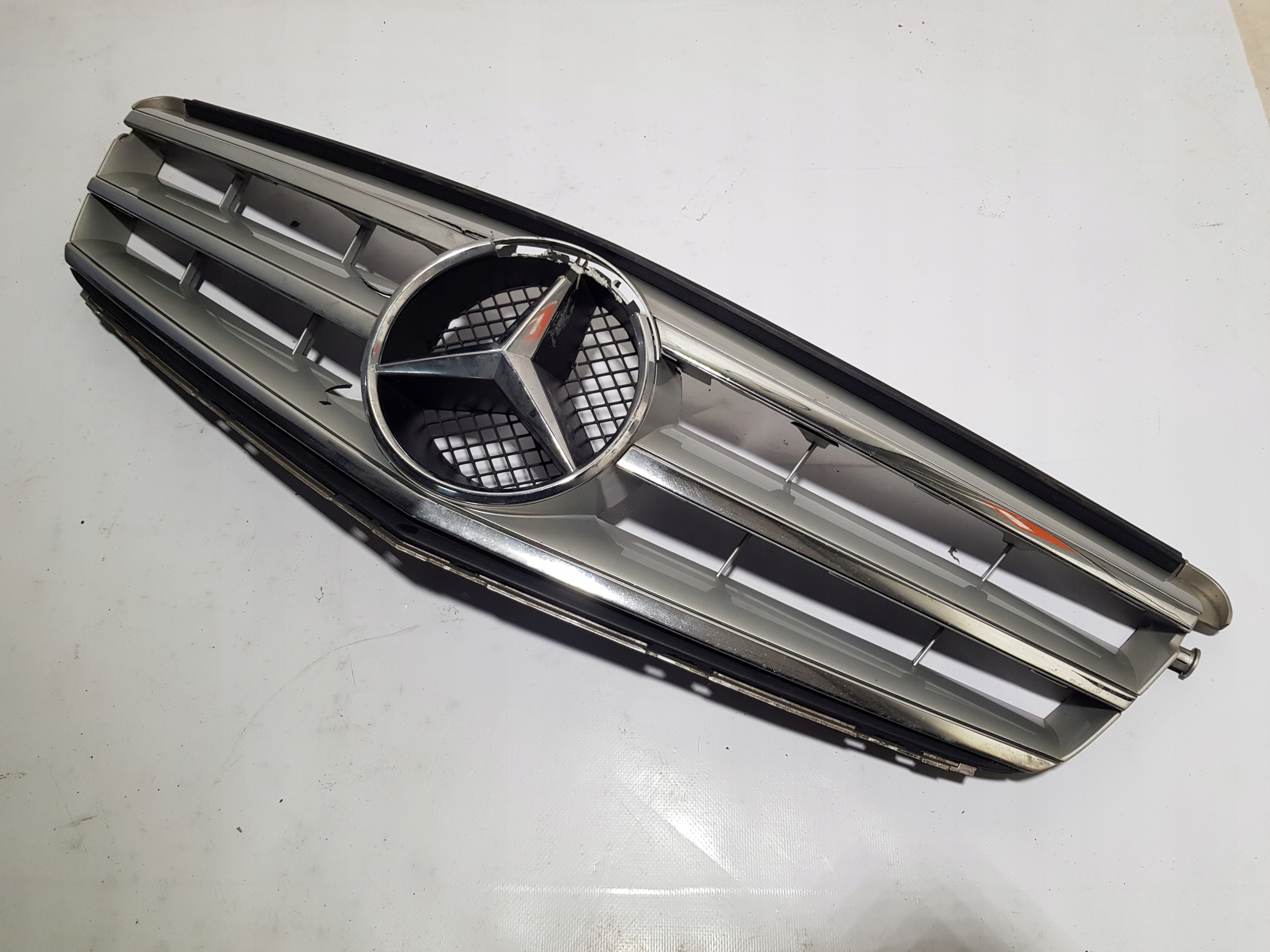 MERCEDES W204 LIFT AMG GRIL GRILL ATRAPA CHŁODNICY za 100.00PLN z Gorlice - Allegro - (17346414688)