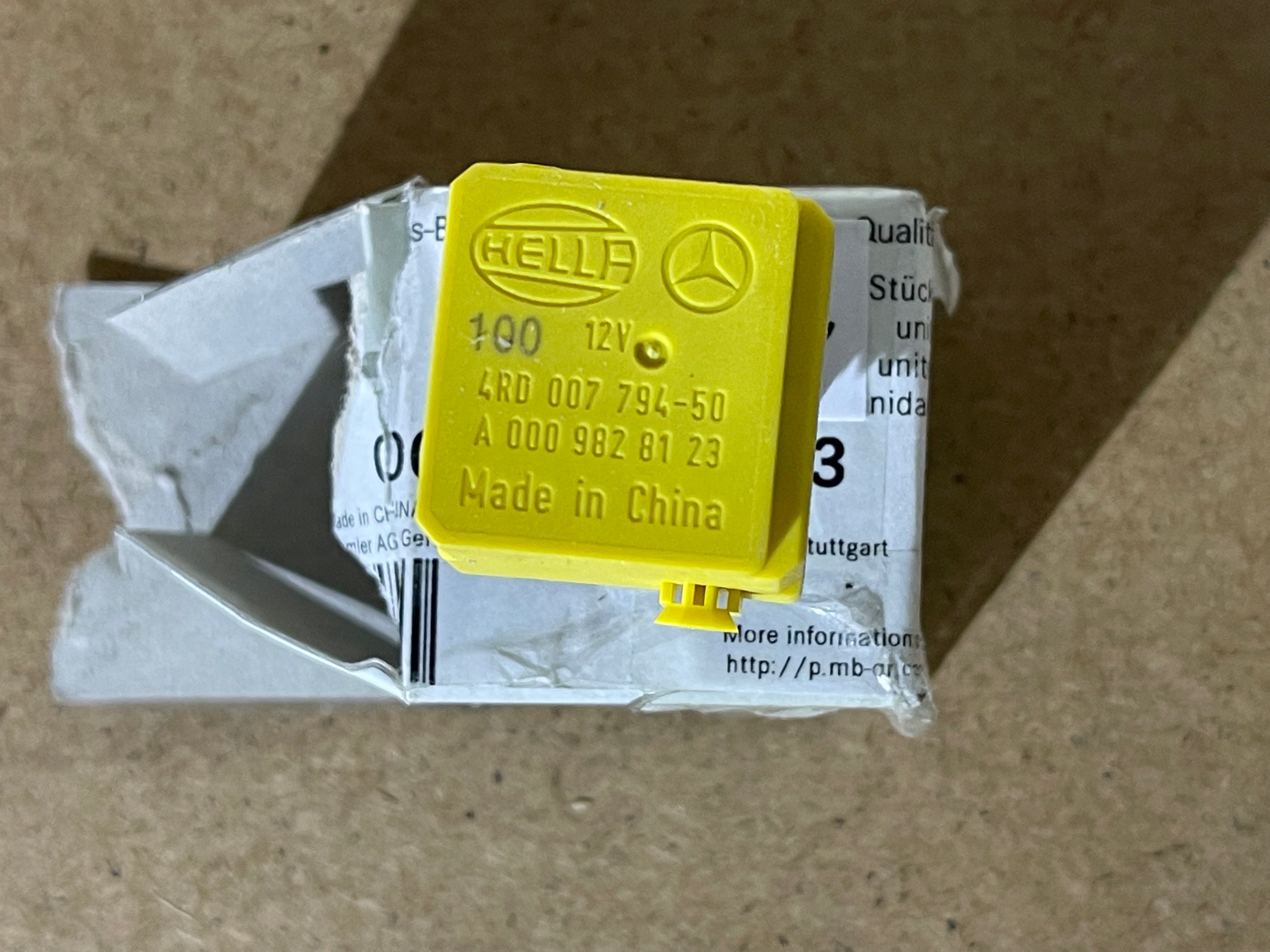 Przekaźnik MERCEDES W212 W204 W245 ORYGINAŁ NOWY za 30.00PLN z Gdańsk ...