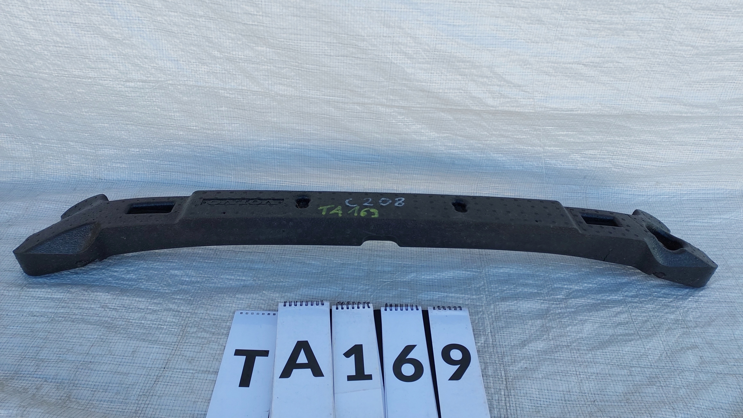 VOLVO XC40 ABSORBER ZDERZAKA PRZÓD 31449345 za 290 zł z MIĘDZYCHÓD ...