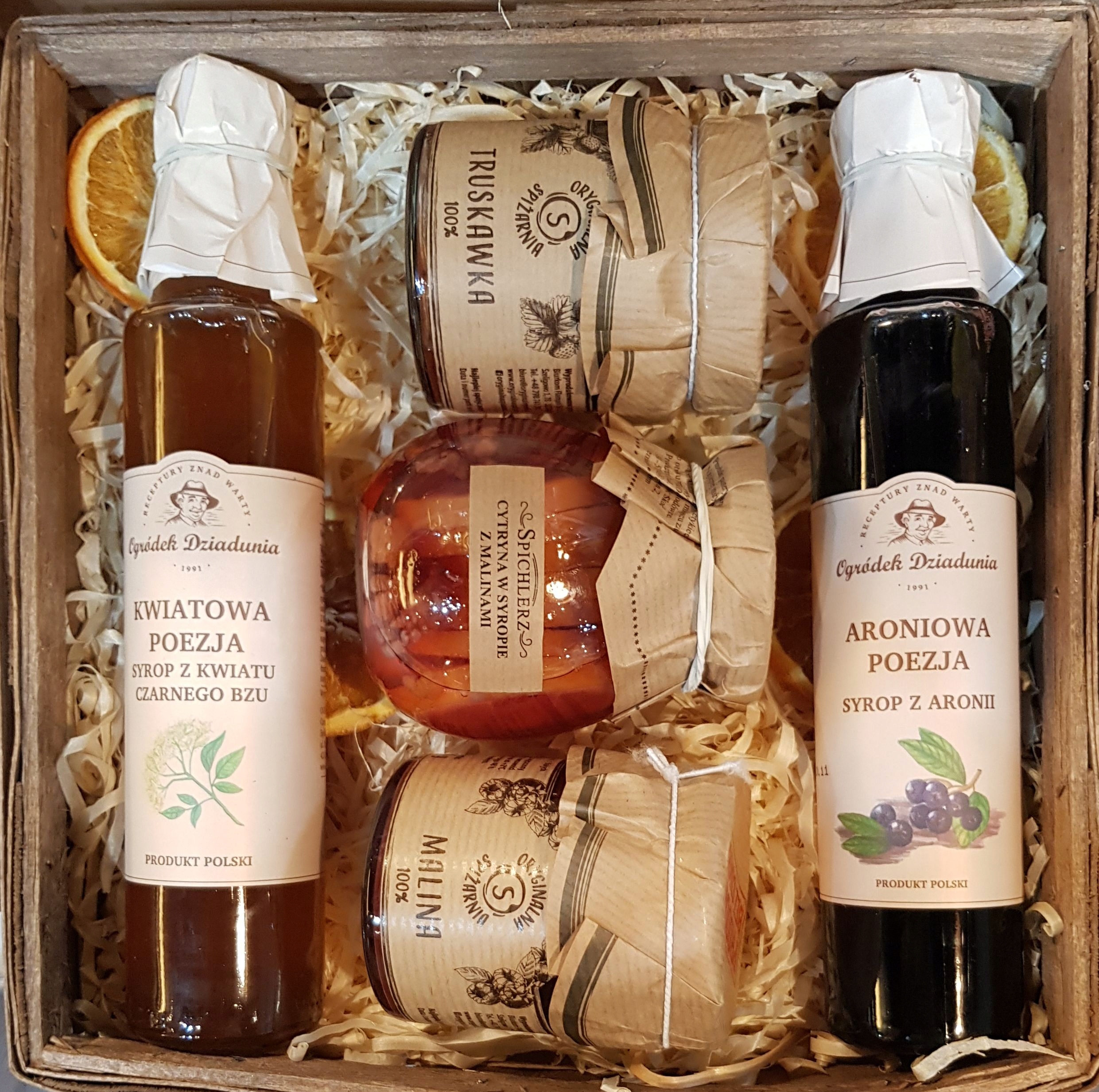 Kosz Podarunkowy Syropy Owoce W Syropie Konfitury - Spichlerz Zdrowia ...