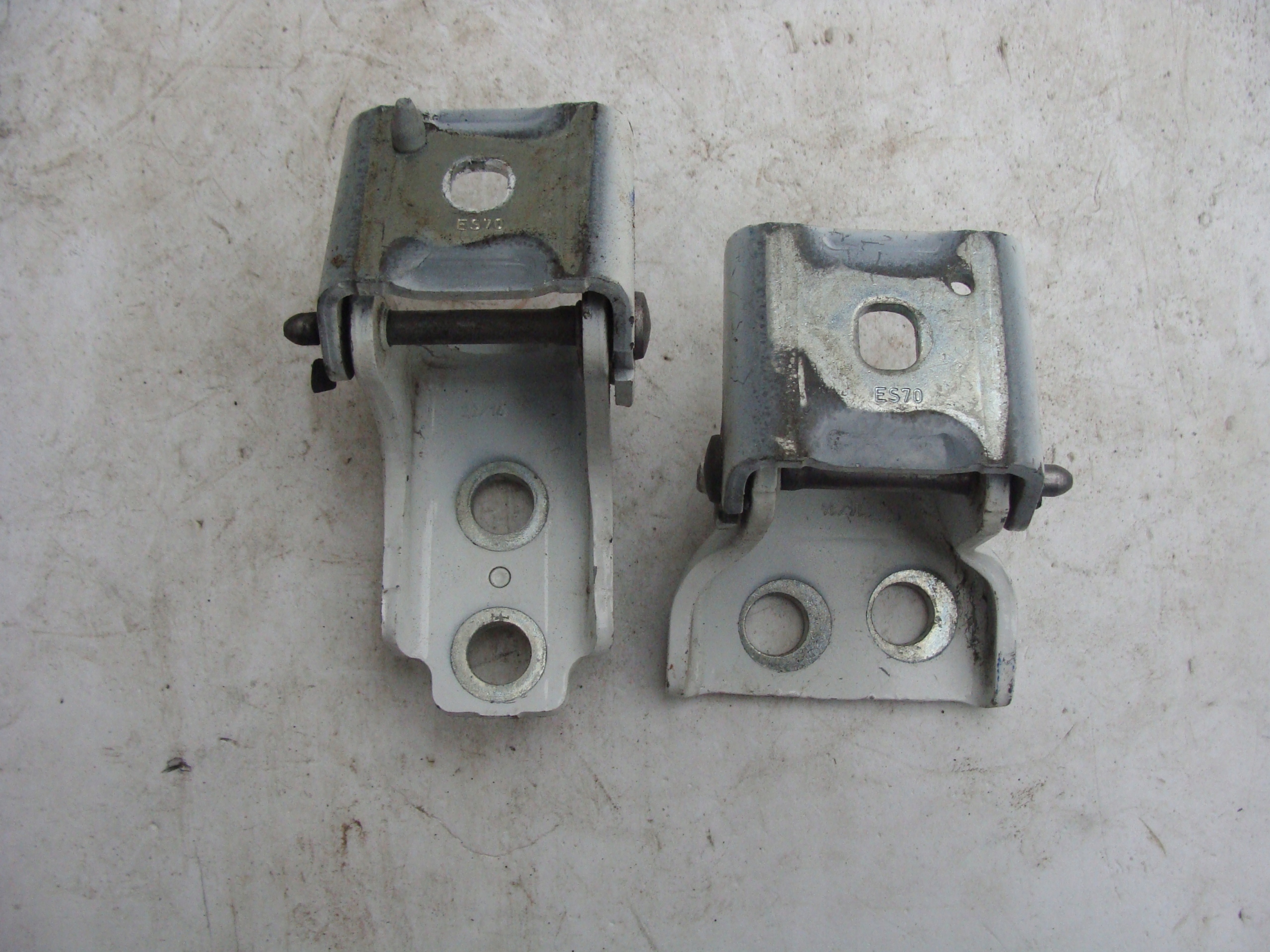 ZAWIASY DRZWI PRAWY TYŁ GÓRNY + DOLNY CITROEN C3 II LIFT 5D EWP za 45 ...